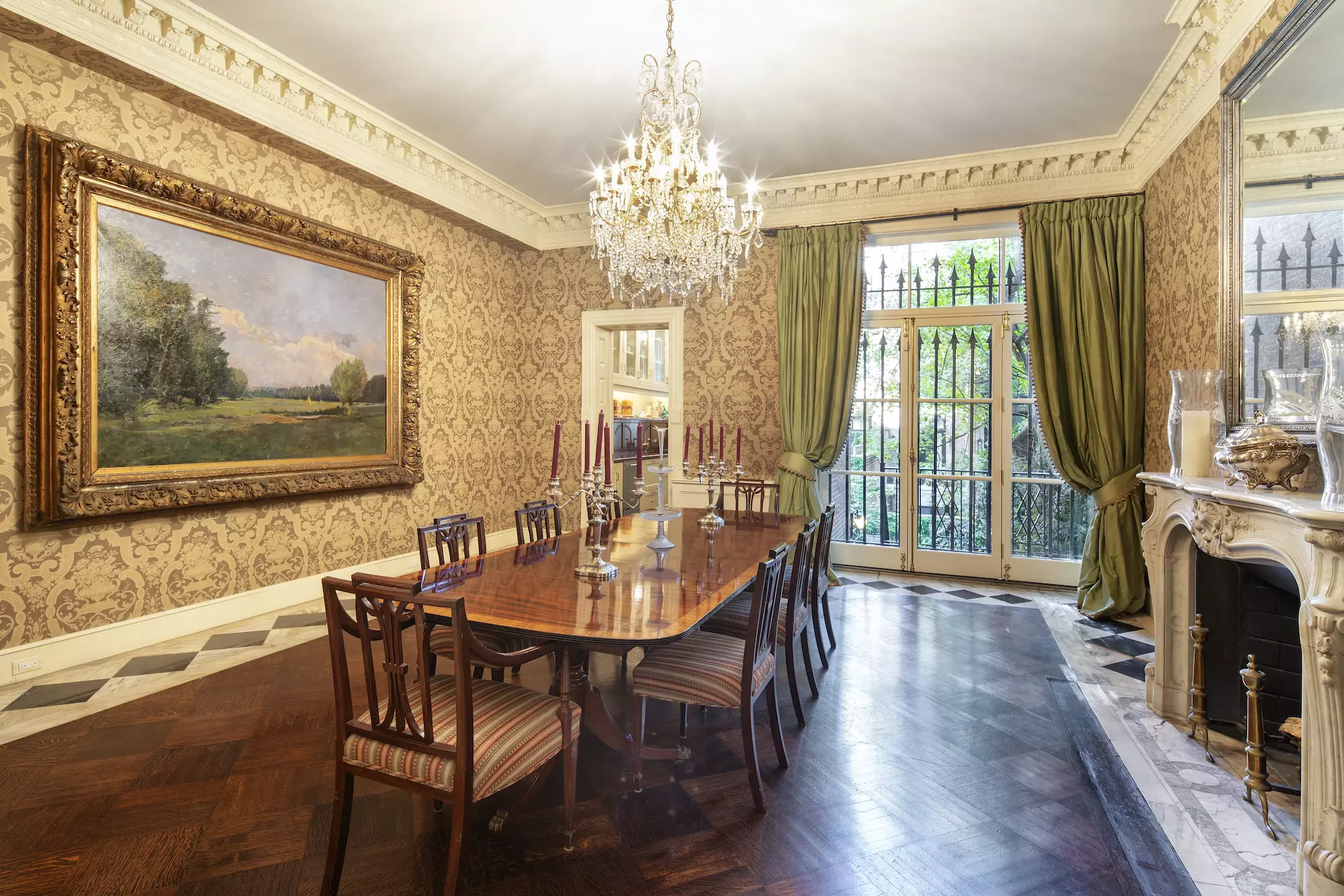 Дом детства Гвинет Пэлтроу в Верхнем Ист-Сайде выставлен на продажу за 15,5 млн долларов. 4761_1