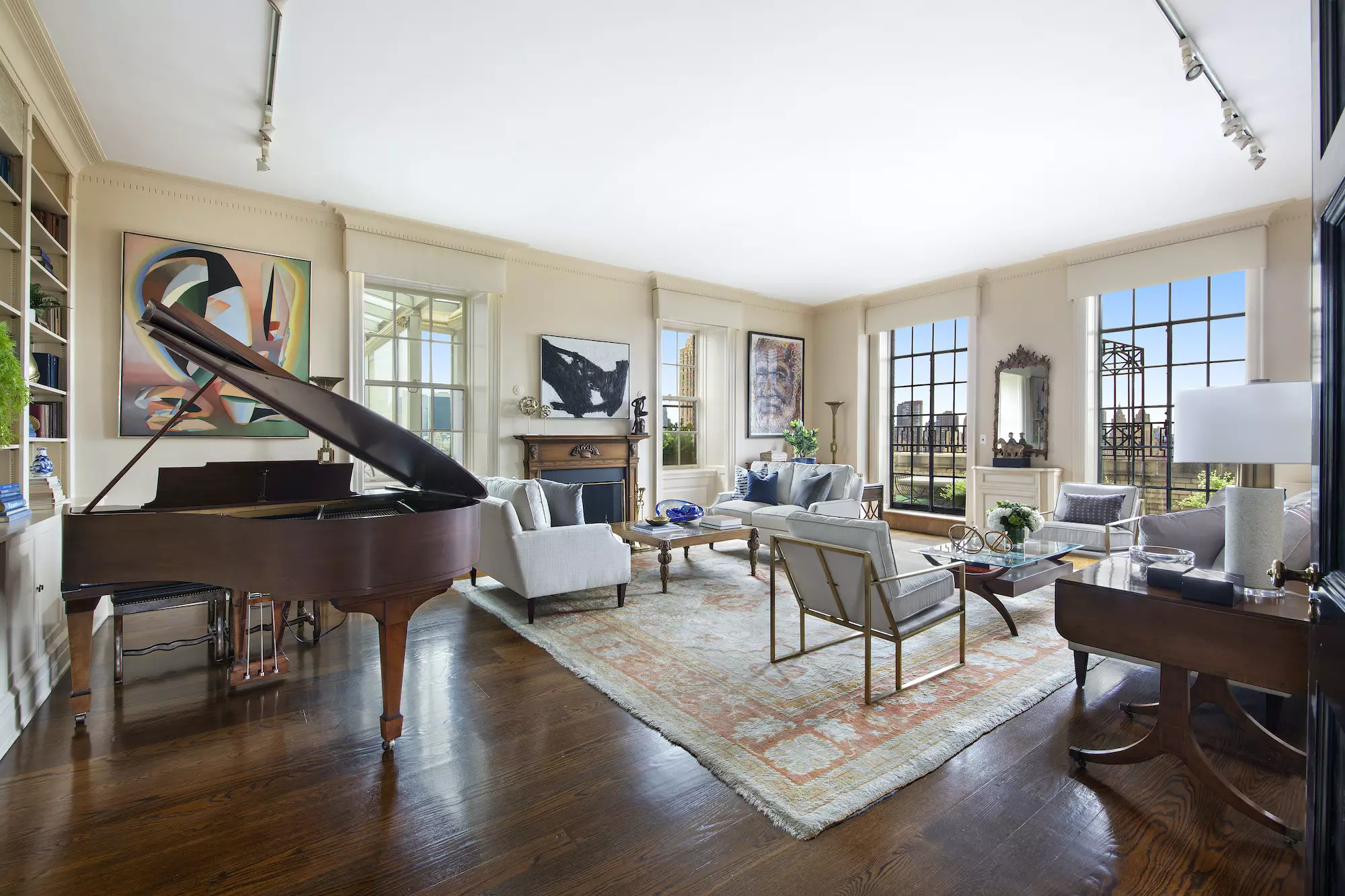 Leonard Bernstein's ọkan-akoko Upper East Side penthouse deba ọja fun $29.5M 4872_1