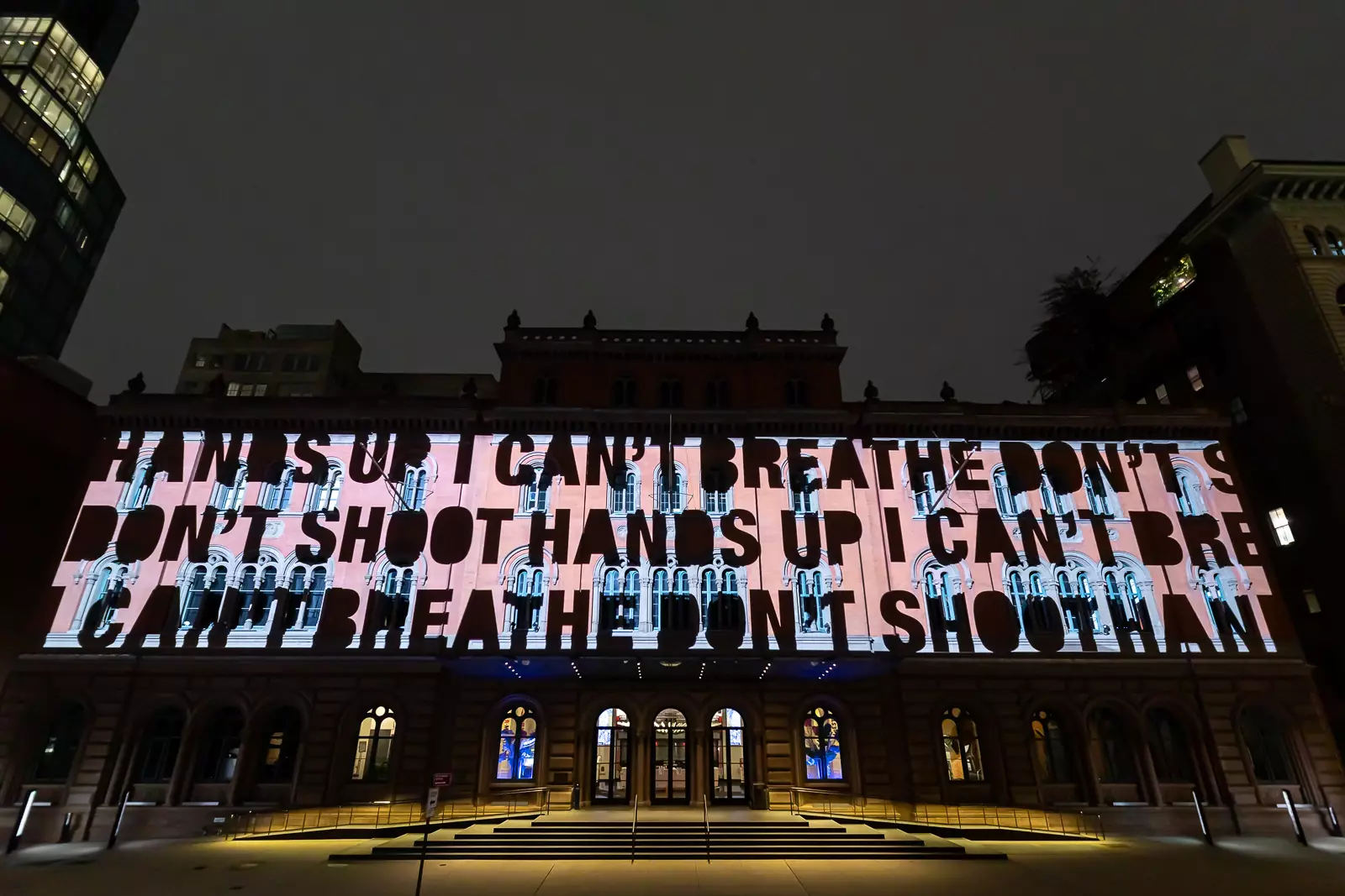 'Say Their Names'-installationen på The Public Theatre hylder sorte liv tabt på grund af politibrutalitet 4878_1