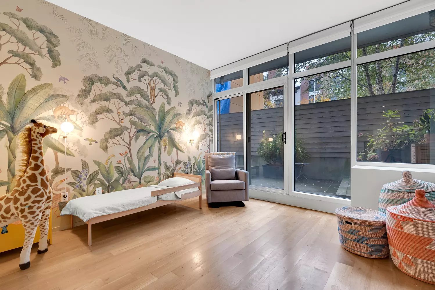 這座價值 170 萬美元的 Park Slope 公寓是最好的室內外生活 4890_10