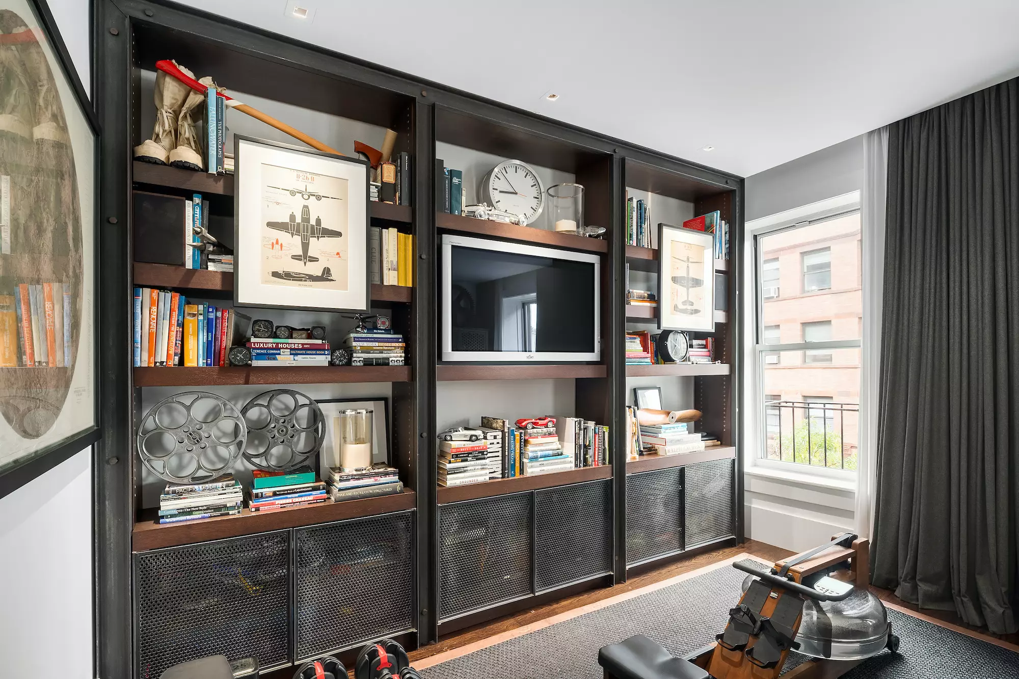 Inilista ni Ralph Lauren exec ang Upper West Side co-op na puno ng industrial-chic na istilo sa halagang $3.5M 4932_4