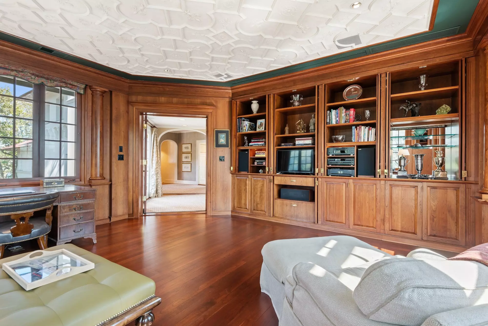 Za 4,9 milijuna dolara posjedujte privatni njujorški otok sa 100 godina starom vilom u mediteranskom stilu 4961_16