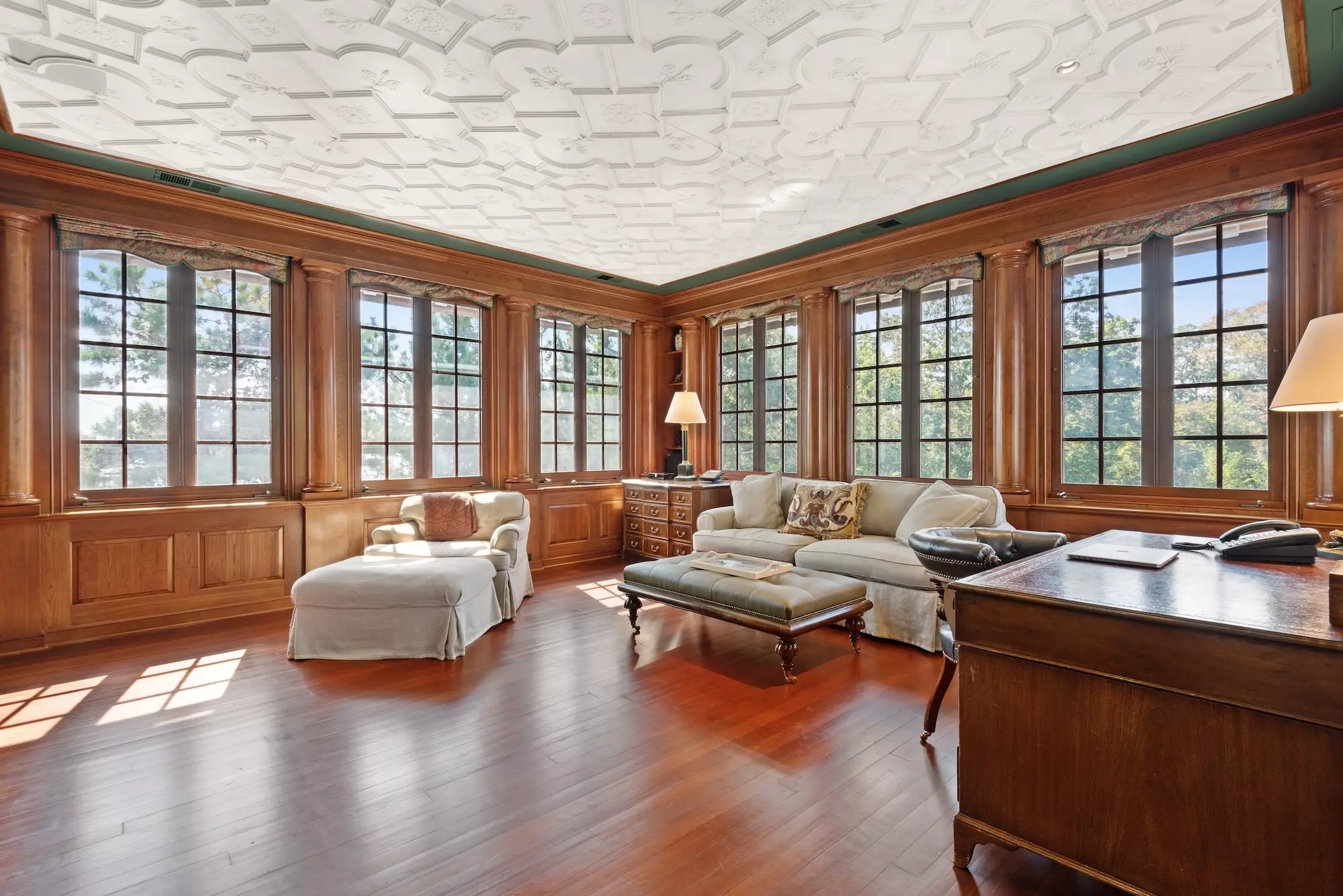 За 4,9 милиона долара поседујете приватно острво Њујорк са 100 година старом вили у медитеранском стилу 4961_17