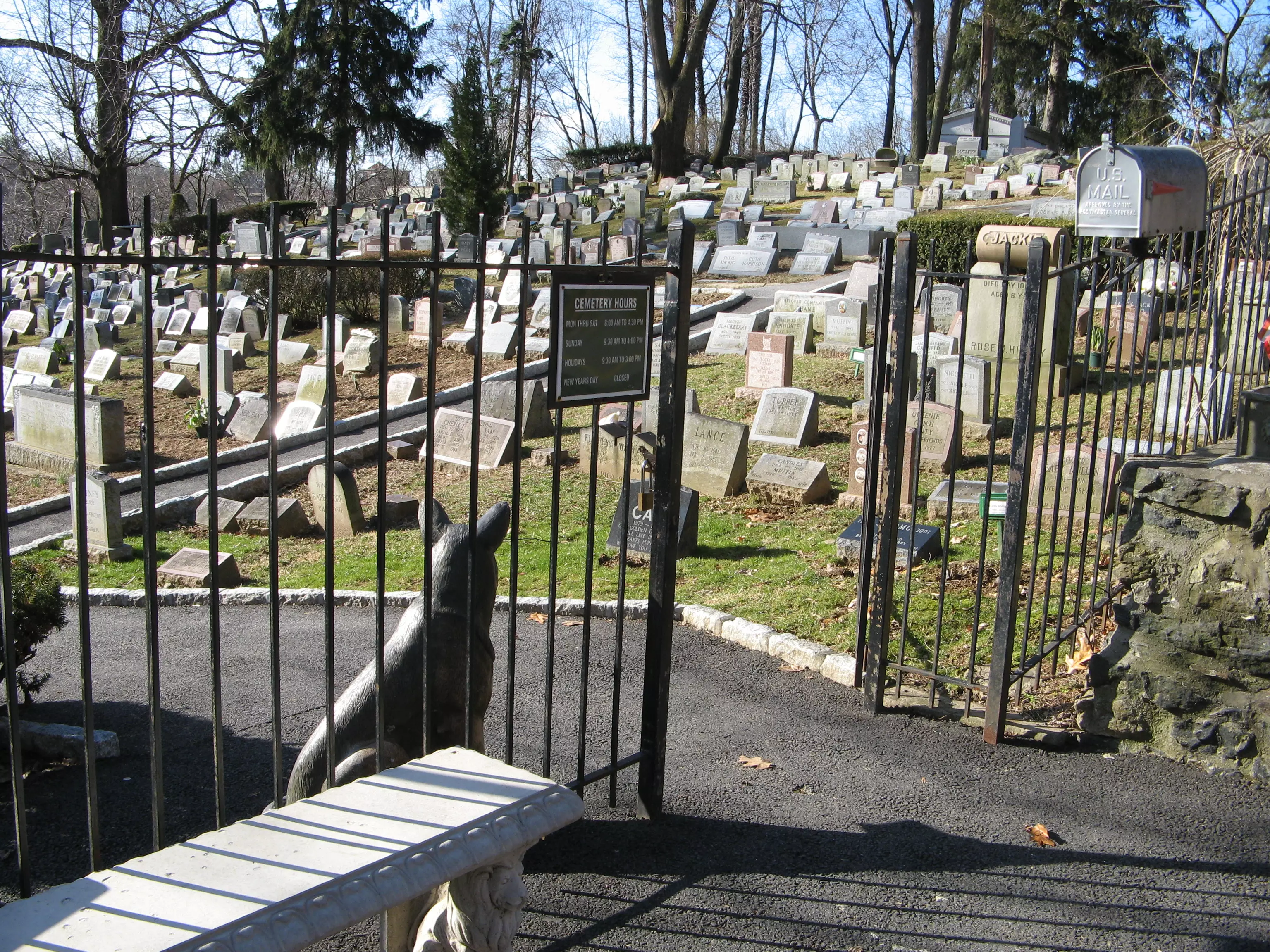¿Sabías que el cementerio de mascotas más antiguo del mundo está en Westchester, Nueva York? 4975_5