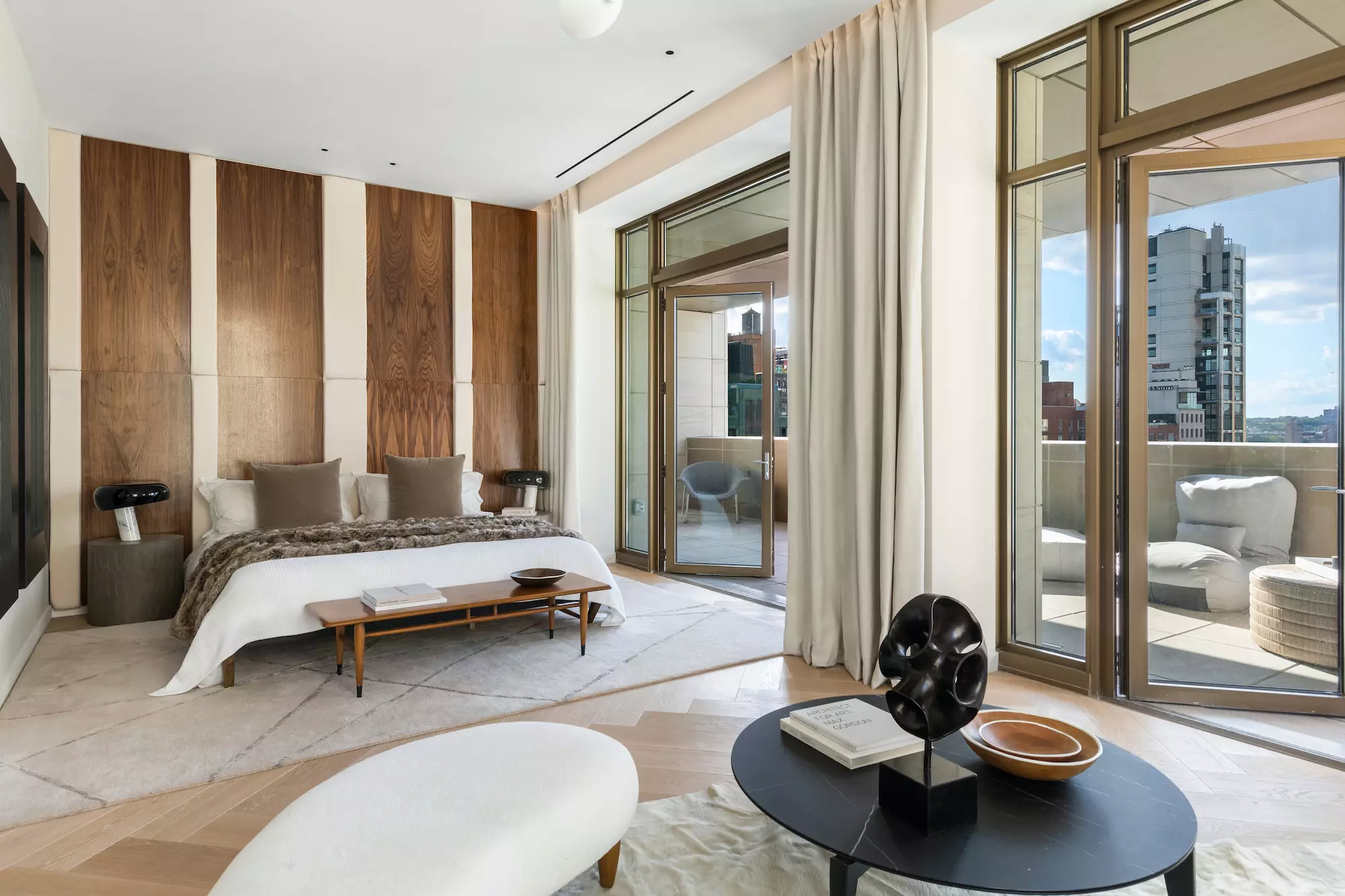 $ 16M Chelsea penthouse hat 3 bûtenromten mei ongelooflijk útsicht op Hudson Yards 4990_10