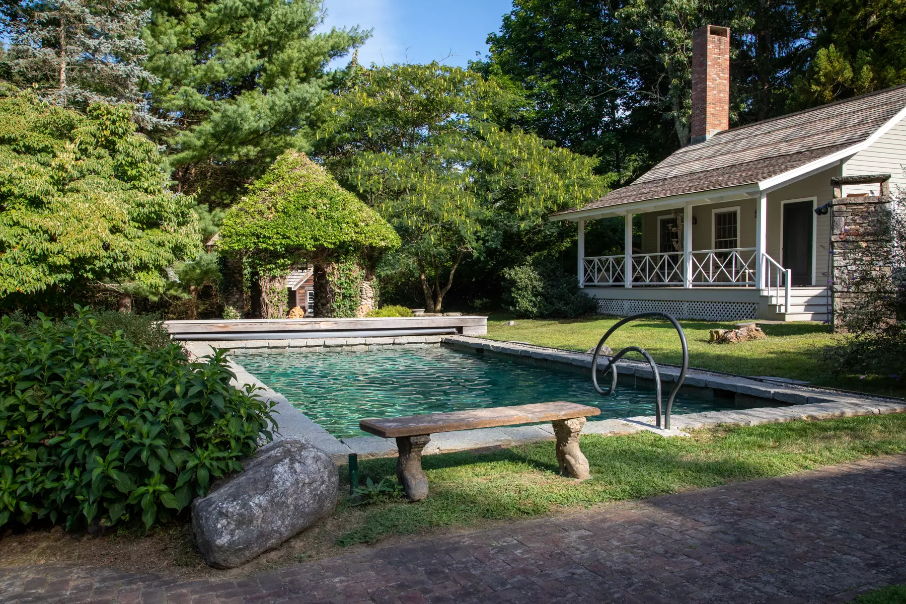 Bất động sản của Morley Safer trong 60 phút ở Connecticut trị giá 1,5 triệu đô la Mỹ có một ngôi nhà bằng đá, xưởng vẽ của nhà văn, v.v. 5014_16