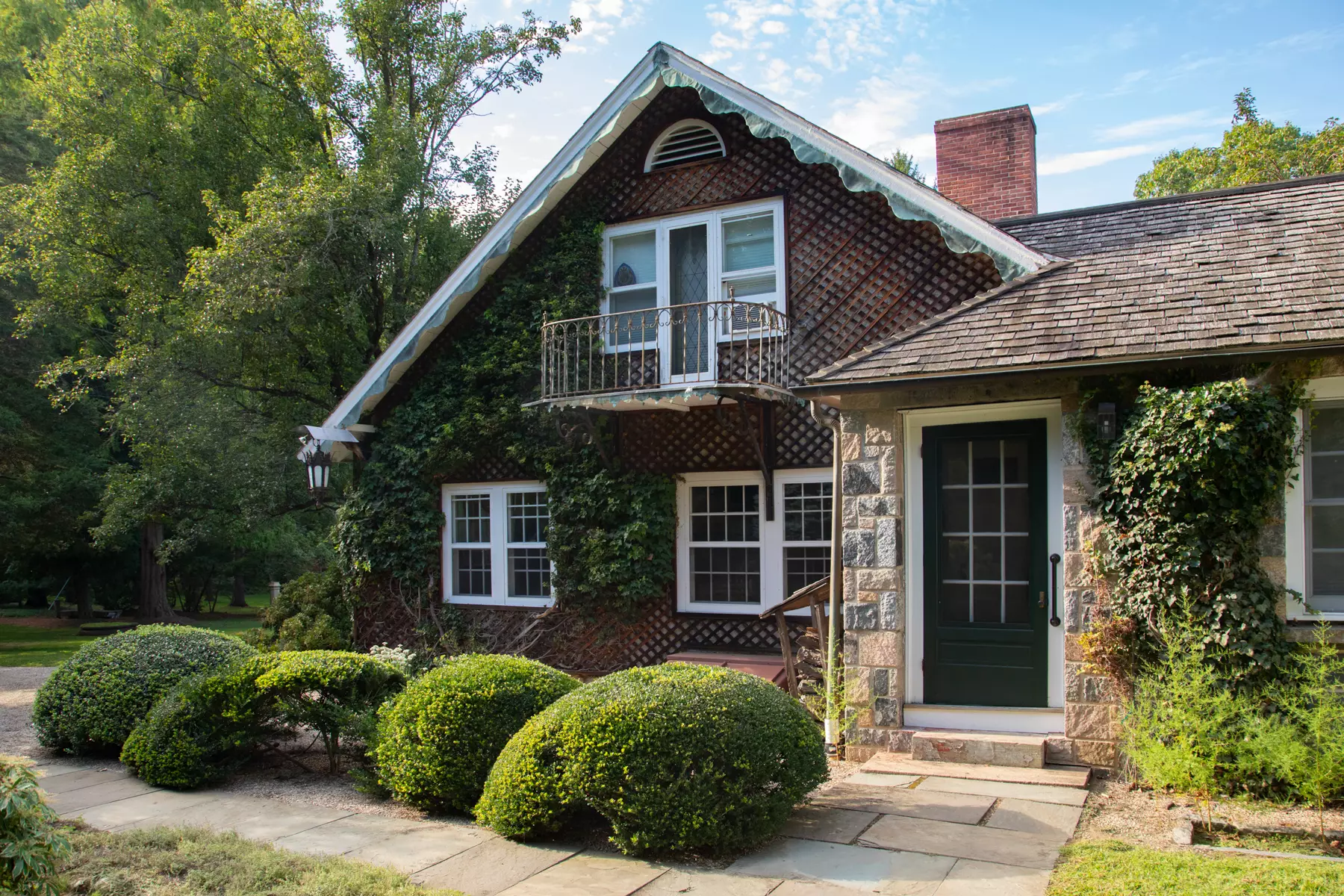 Bất động sản của Morley Safer trong 60 phút ở Connecticut trị giá 1,5 triệu đô la Mỹ có một ngôi nhà bằng đá, xưởng vẽ của nhà văn, v.v. 5014_5