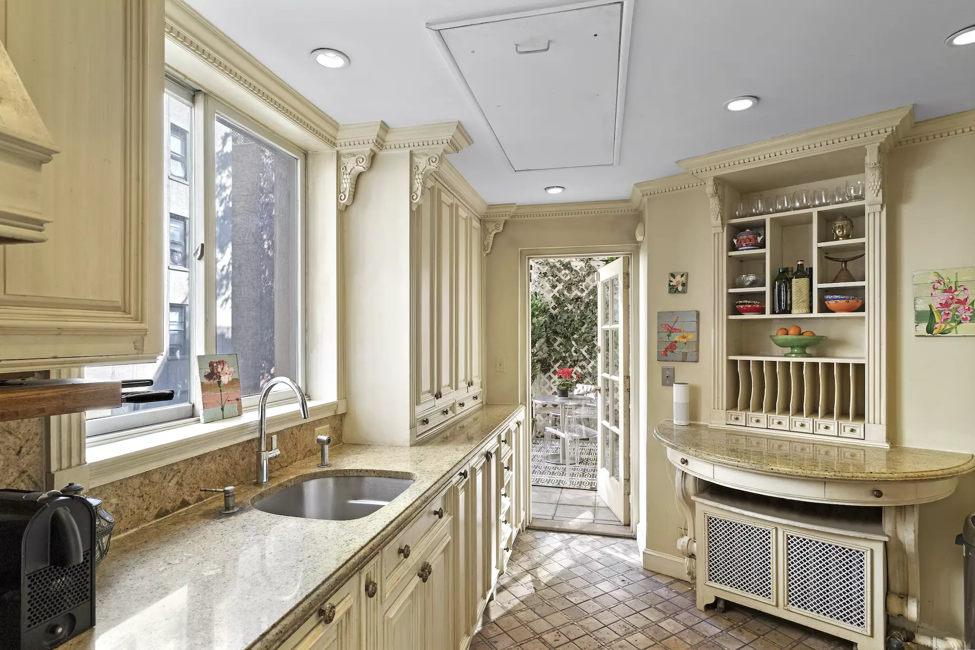 Awọn alaye Beaux-Arts Alailẹgbẹ pọ si ni yara iyẹwu mẹta $ 3.2M Upper West Side yii 5043_8