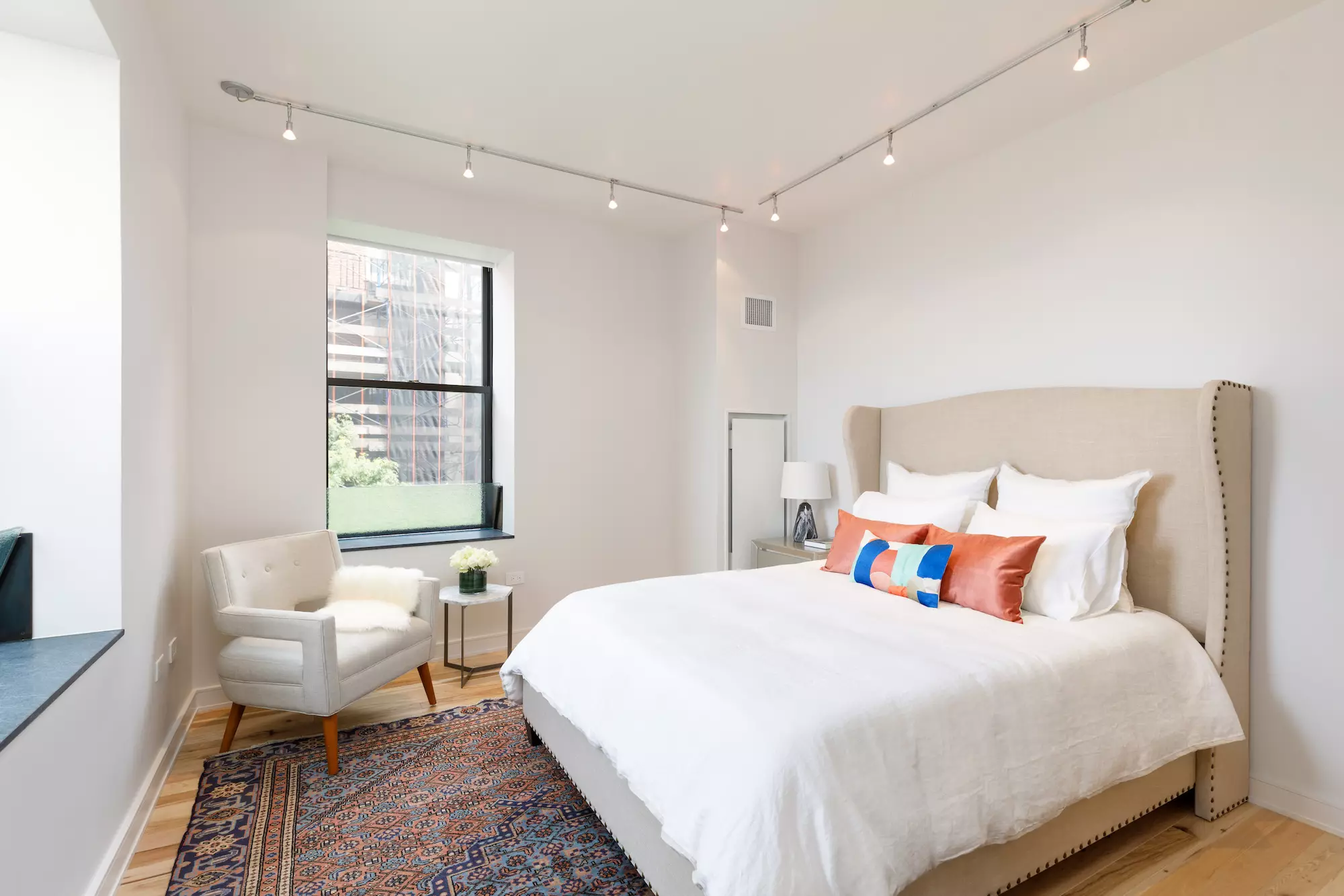 Rachel Maddow wymienia swoje mieszkanie w West Village za 2,4 mln USD 5061_5