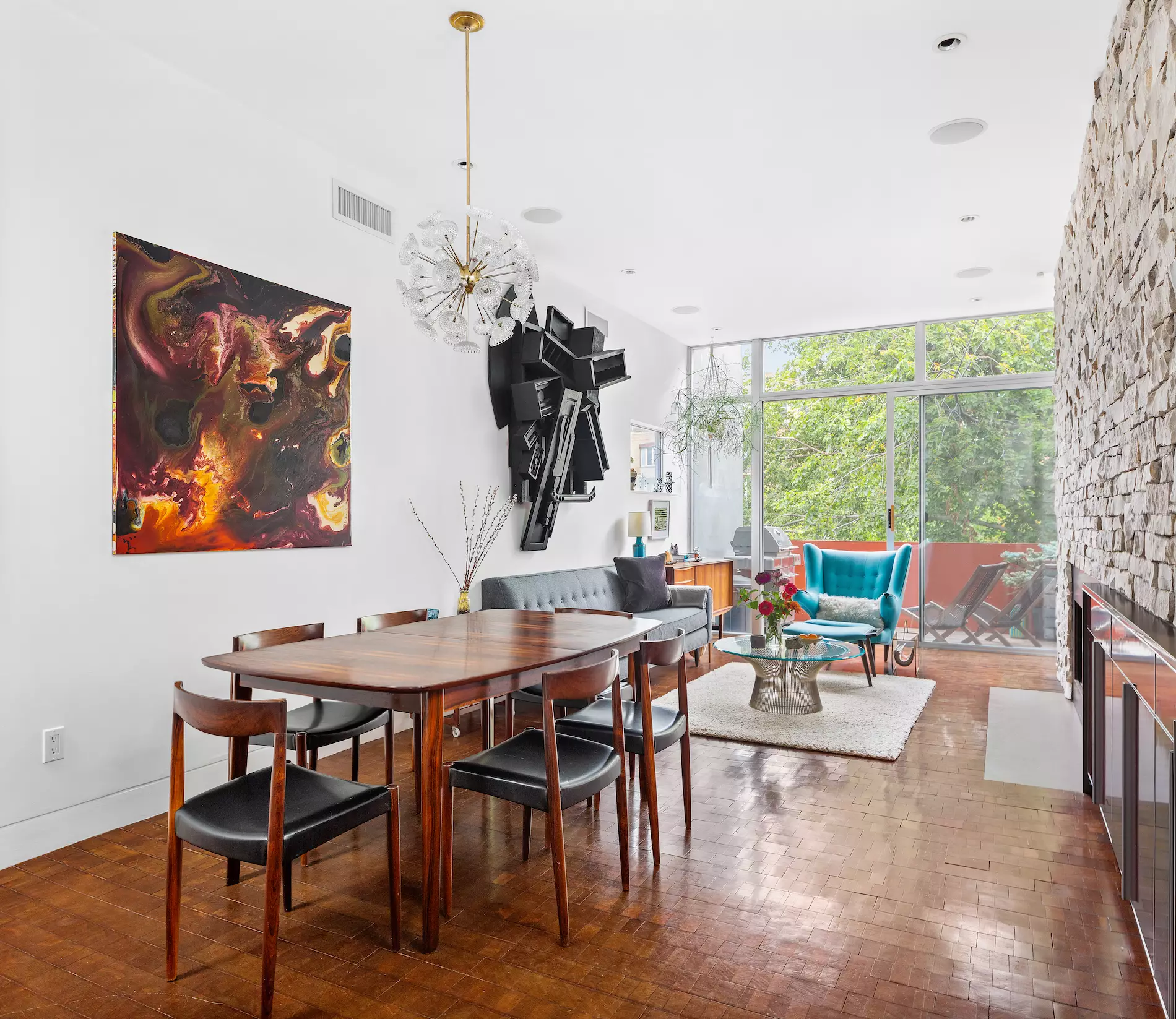 Townhouse $6.5M 'terbalik' ing Williamsburg njupuk glam pertengahan abad menyang tingkat sabanjure 5101_17