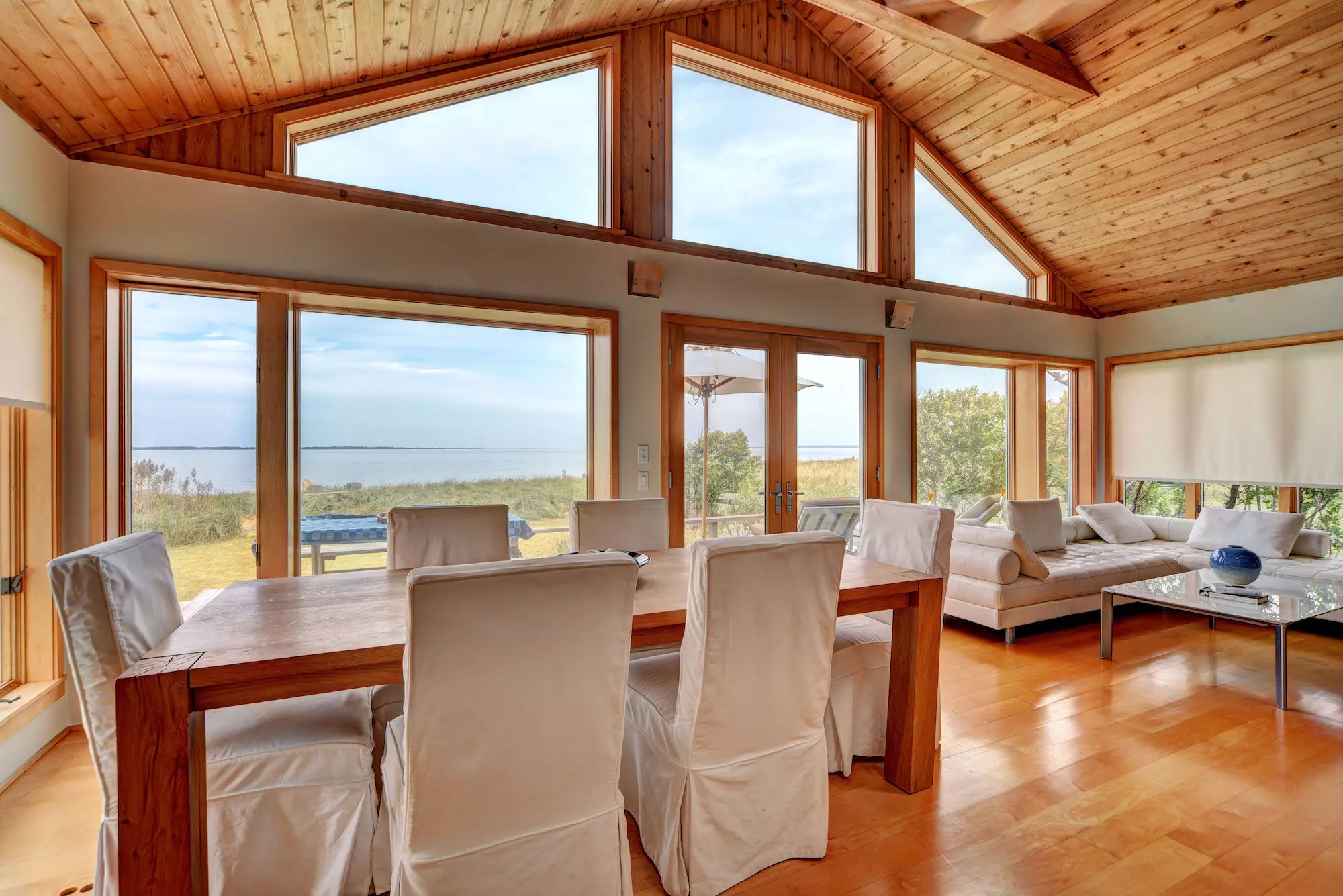 Efter 22 år säljer Kim Cattrall sitt hus vid stranden i Hamptons för 3,25 miljoner dollar 5105_7