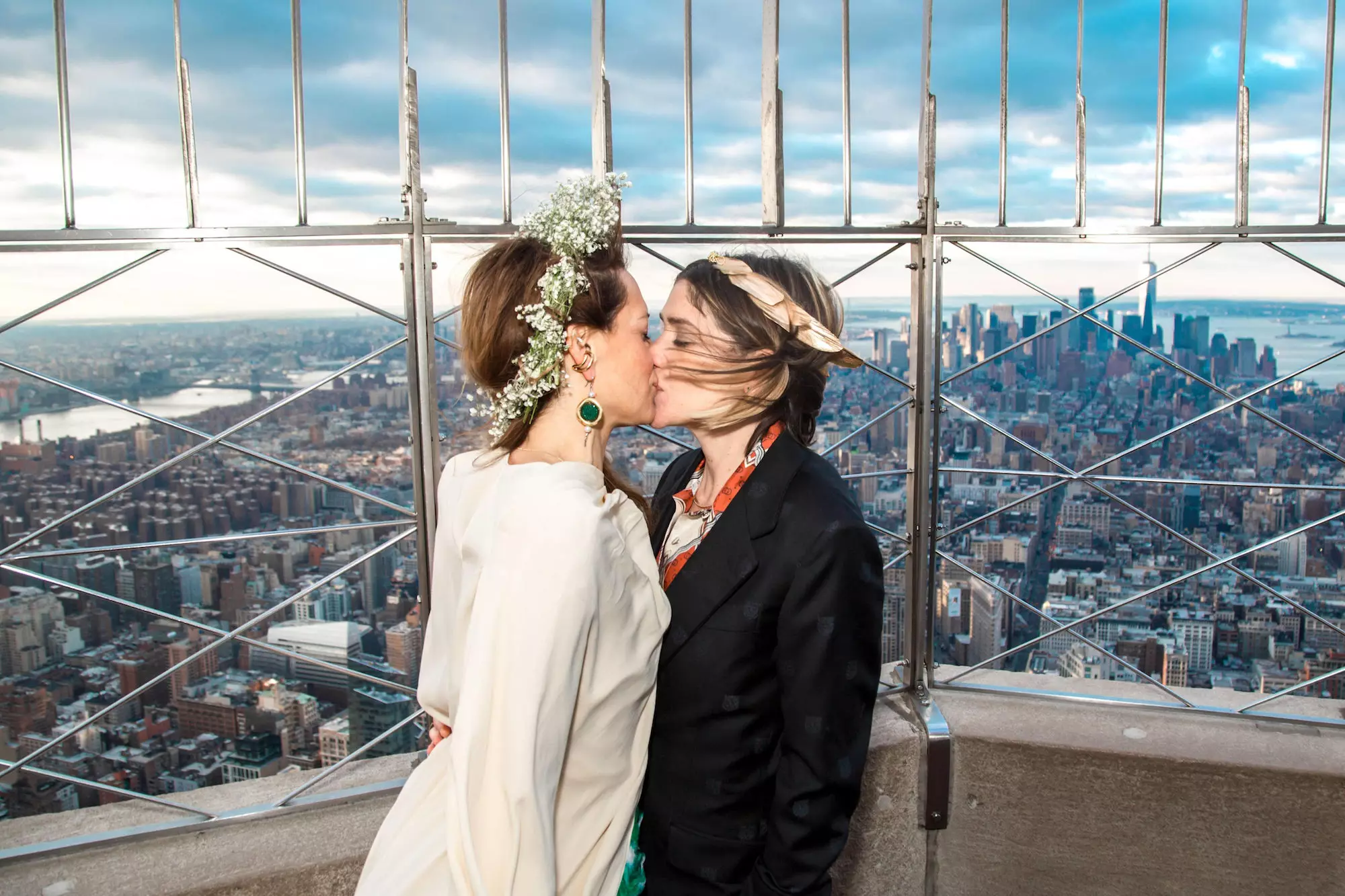 Empire State Building korraldab paaridele tasuta fotosessiooni oma ikoonilises observatooriumis 5165_1
