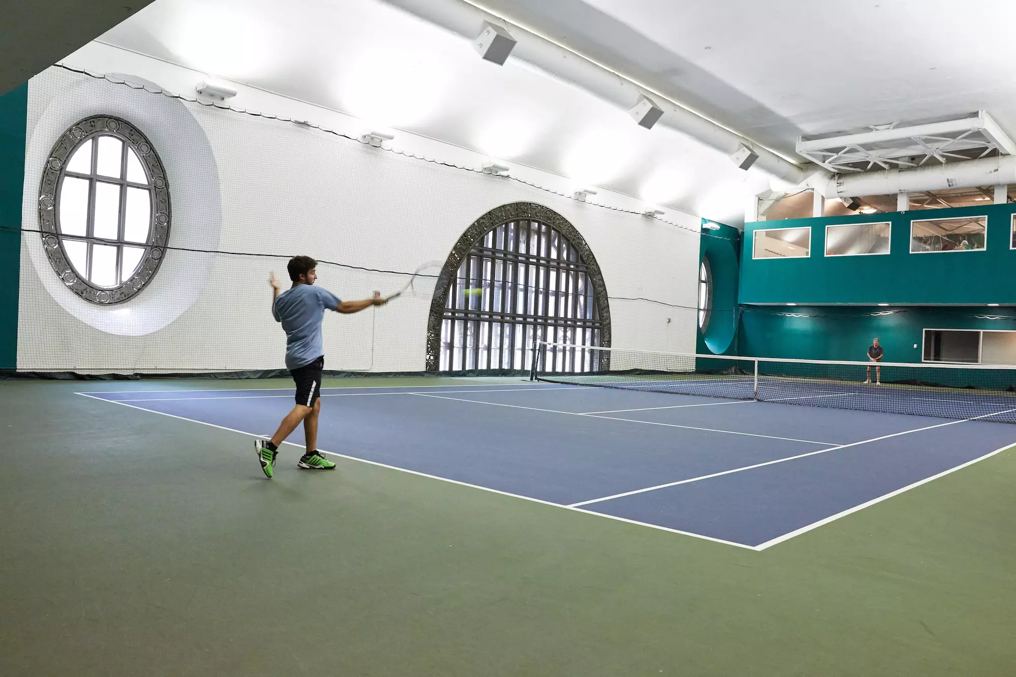 Puoi vincere una sessione privata nei campi da tennis 