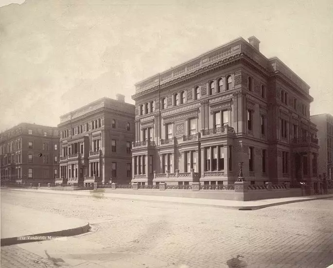 Vanderbiltas trīskāršā pils — Viljams Henrijs Vanderbilts — 5. avēnija — NYC