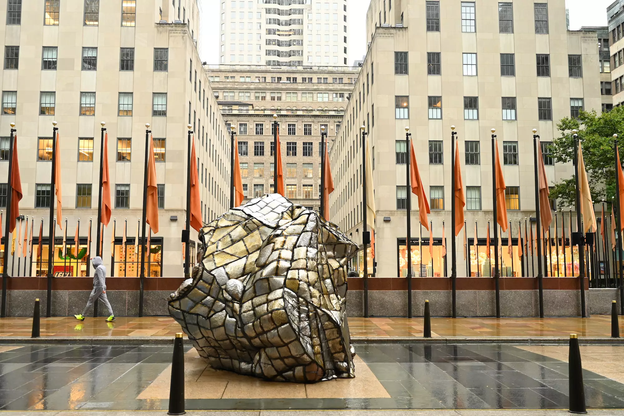 Kopshti pa pagesë skulpturash në natyrë hapet në Rockefeller Center 5402_2
