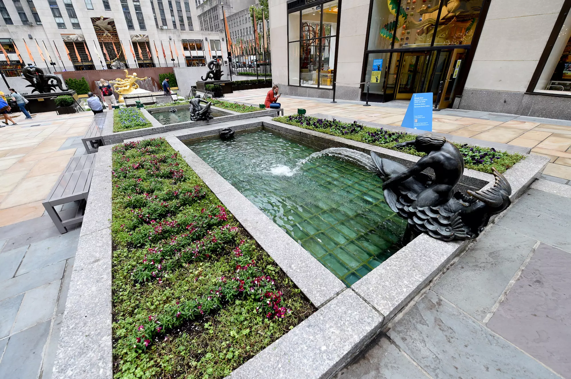 Taman patung outdoor bébas dibuka dina Rockefeller Center 5402_5