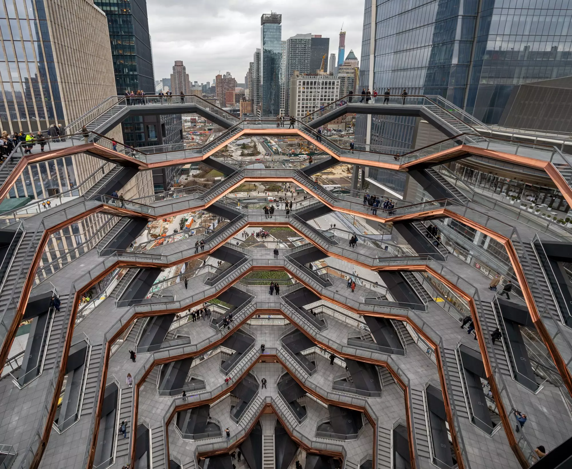 Mae Llestr Hudson Yards ac Edge yn ailagor heddiw 5404_1