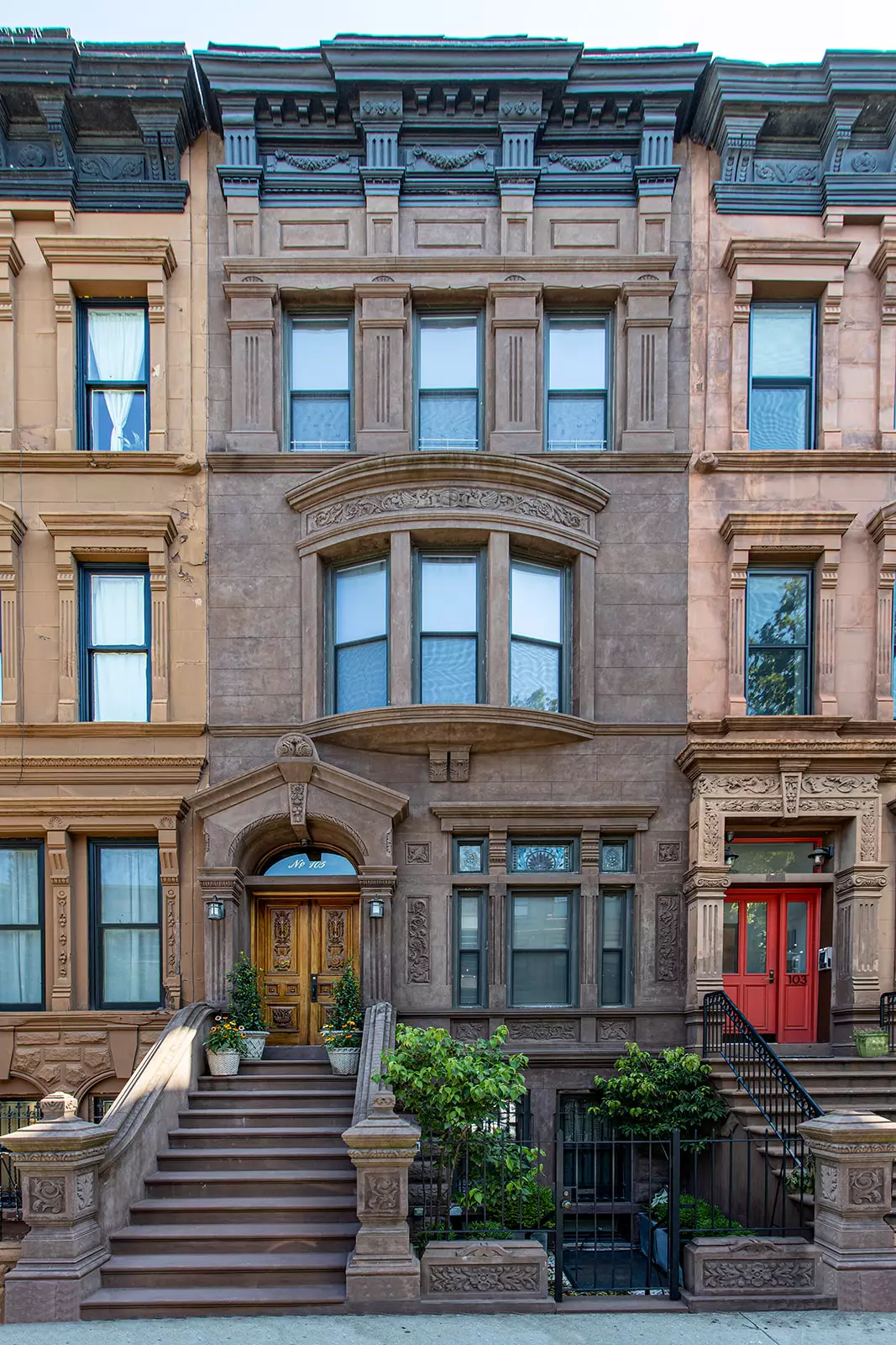 Ang $5.75M brownstone sa makasaysayang Harlem ay may lihim na hardin 5408_2