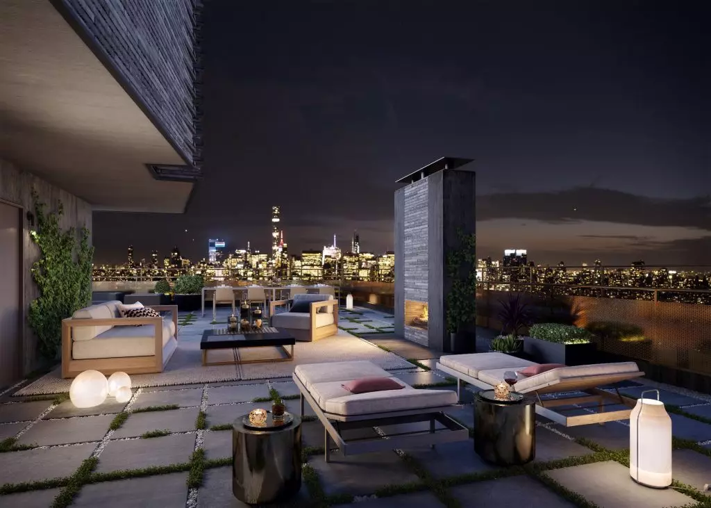 Om $ 33M te freegjen, hat it heechste penthouse op 'e UES dramatyske bôgen en trije nivo's fan terrassen 540_5