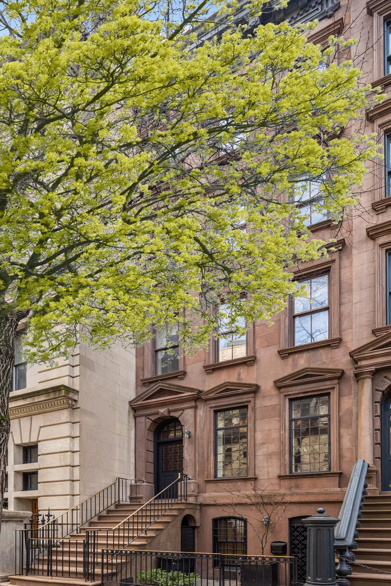 Ova gradska kuća vrijedna 16 milijuna dolara na Upper East Sideu je poput malog grada na sedam razina, s košarkaškim igralištem na vrhu 541_18