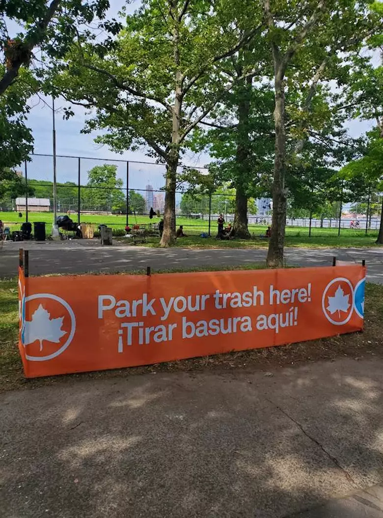 Nalika taman NYC ndeleng masalah sampah sing akeh, kutha ngluncurake kampanye anti-sampah 5432_2