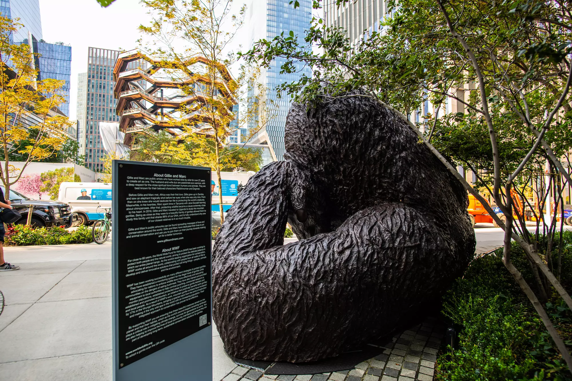 Ekziston një skulpturë gjigante gorilla në Hudson Yards 5473_3