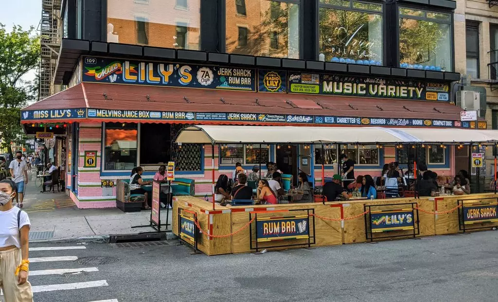 150 ресторани во Њујорк со трпезарија на отворено