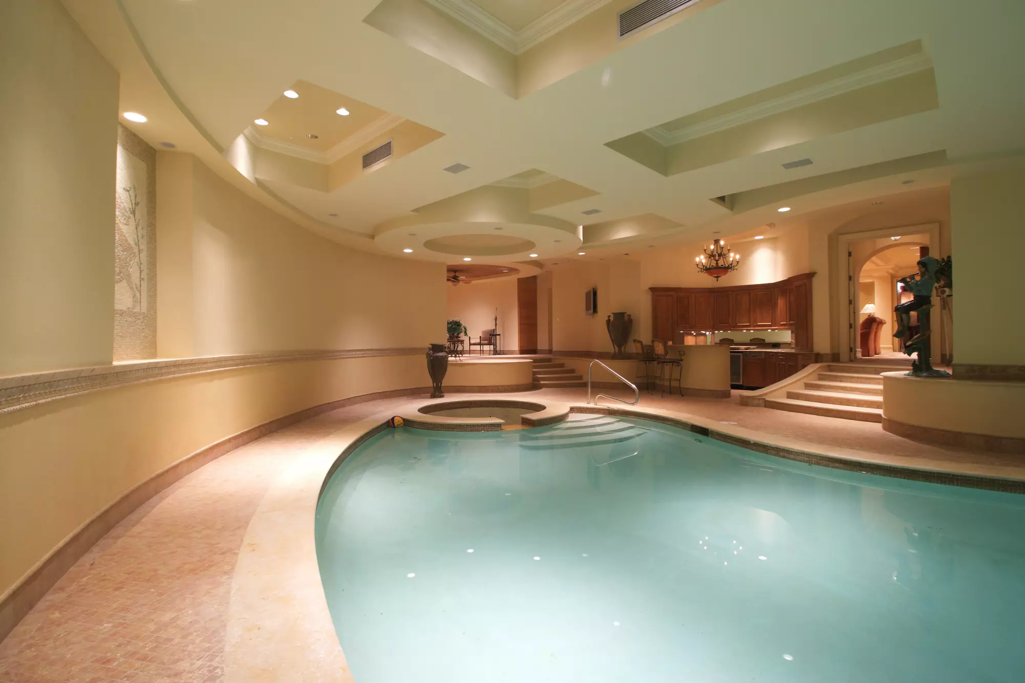 Long Island agam kalawan kolam renang indoor na bioskop ngajual keur catetan-setting $9.2M 5715_15