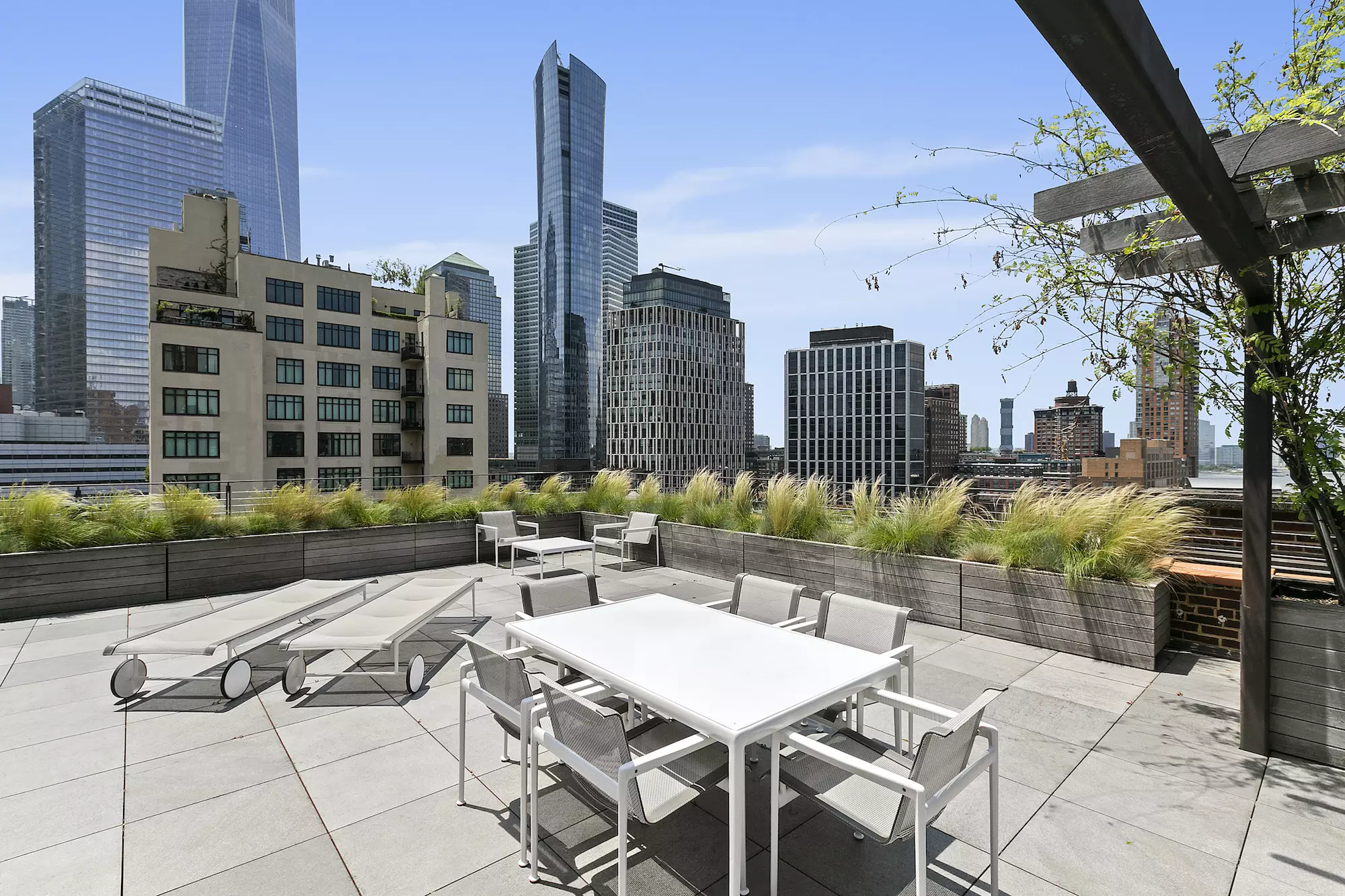 $17.5M Tribeca Penthouse gen yon chanm diven 1,000 boutèy ak yon teras ki pi gwo pase pifò apatman. 5737_17