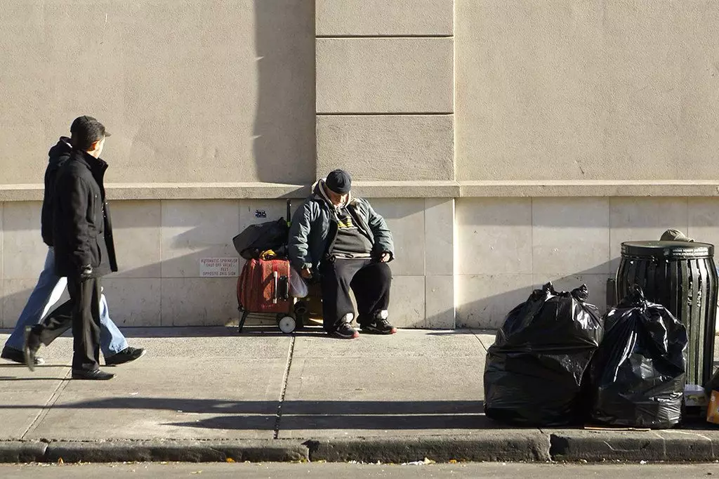 Адамс добавляет рекордные 171 миллион долларов в бюджет для финансирования 1400 приютов для бездомных жителей Нью-Йорка.