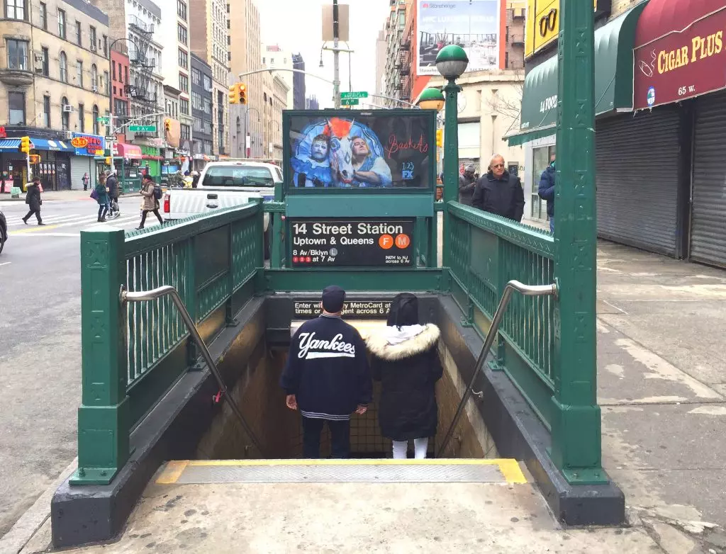NYC annoncerer planen om at stoppe hjemløse newyorkere fra at søge ly på metroen
