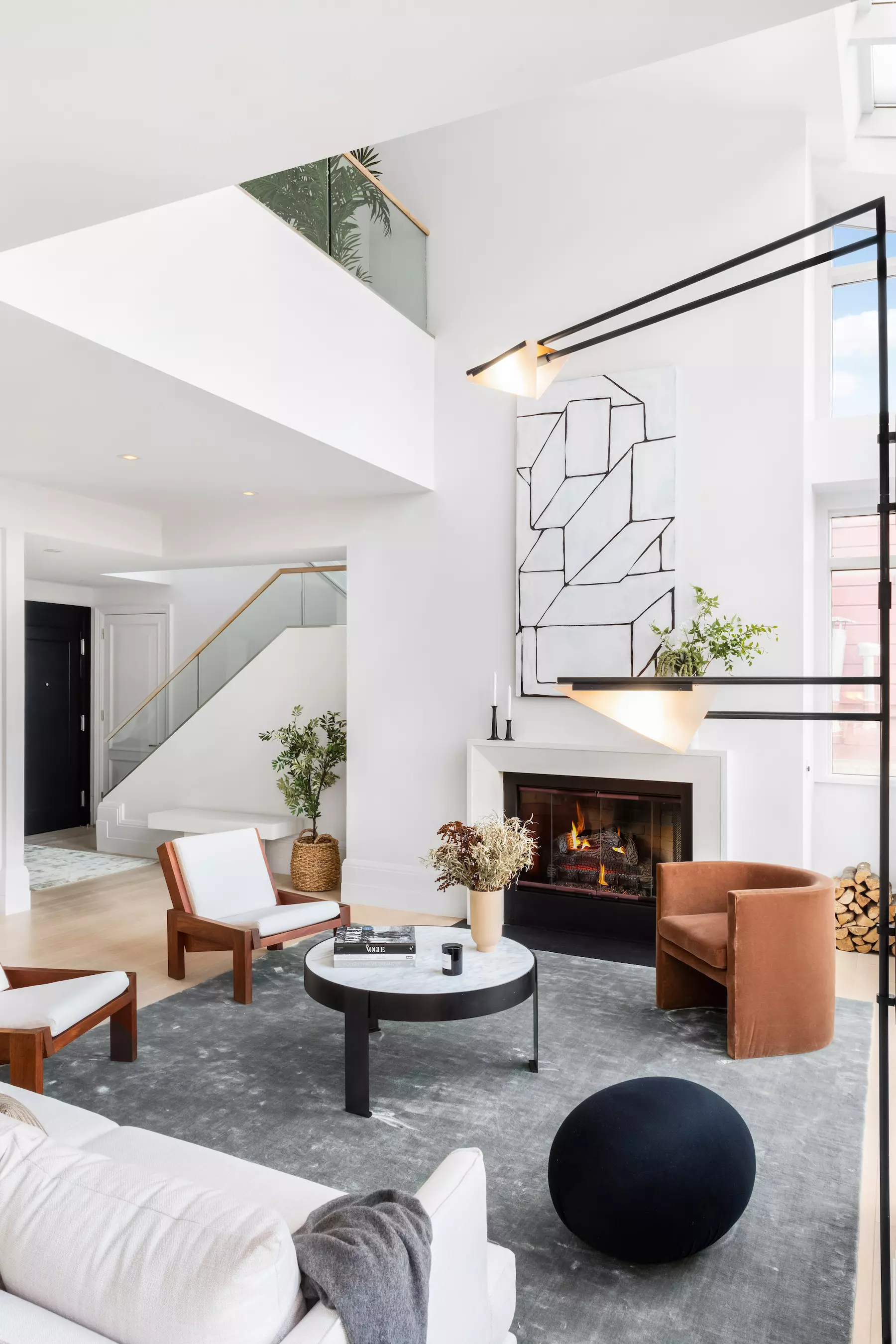$9.2M $9.2M Upper East Side penthouse មានរាបស្មើរចំនួនបួន និងបន្ទប់ខ្ពស់ៗ 5861_3