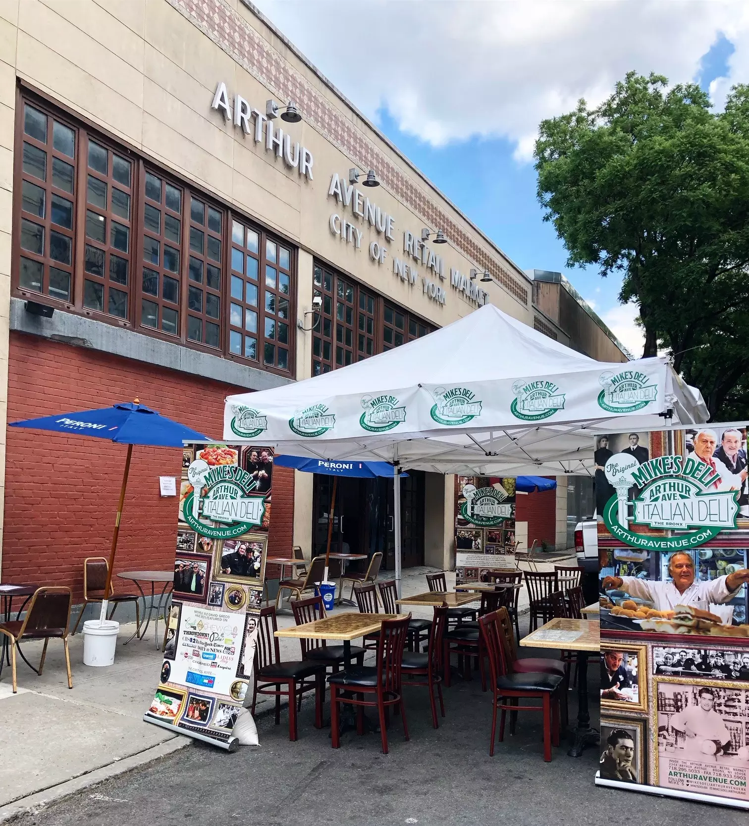 Bronx Little Italy Артур проспектында ачык ашау өчен 'Piazza di Belmont' куя 5907_3