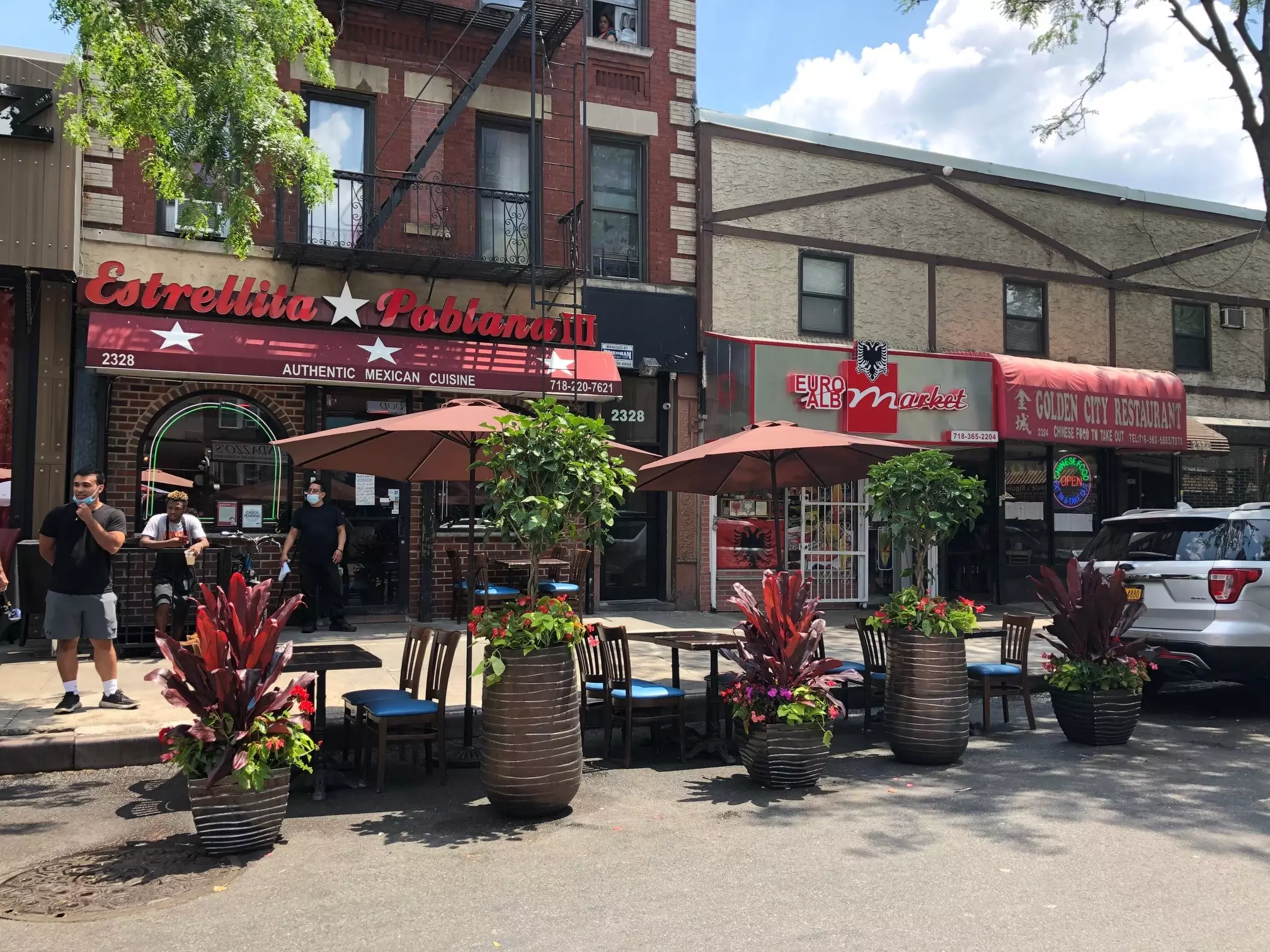 Bronx Little Italy Артур проспектында ачык ашау өчен 'Piazza di Belmont' куя 5907_4