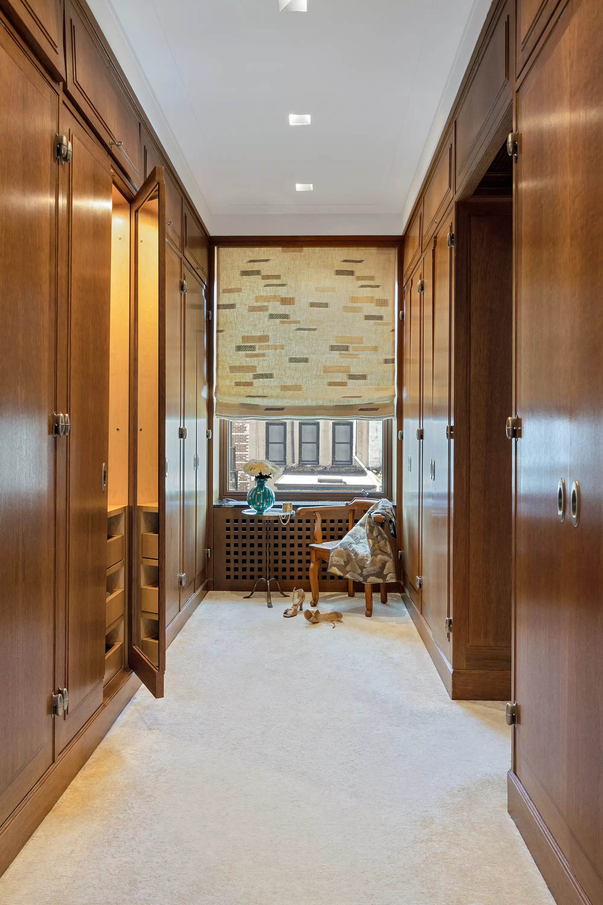 Şêweya Huner-û-Crafts û Mid-Century Modern di vê xaniyê bêhempa ya 9M $ Park Slope de bêkêmasî dicivin. 594_12