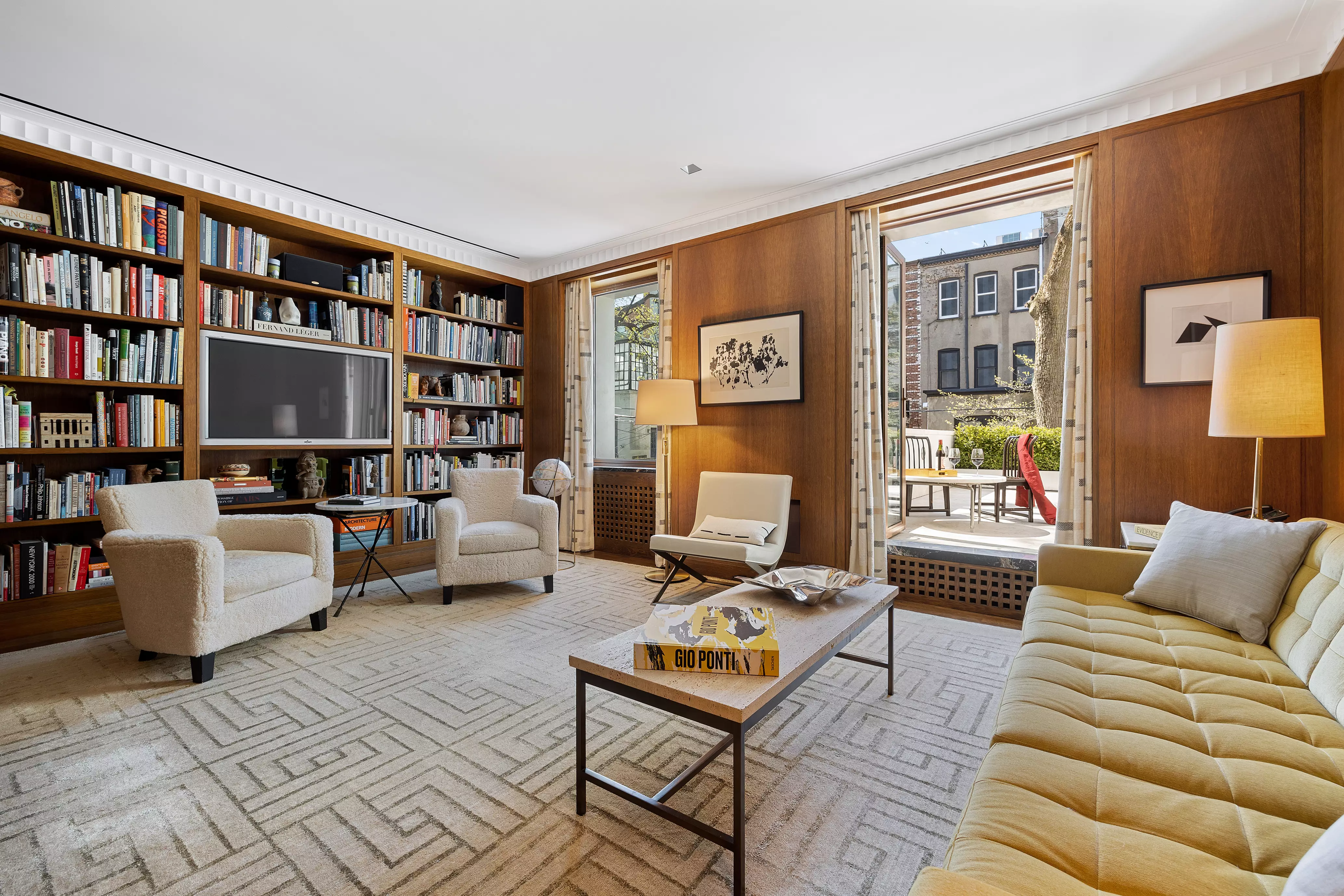 Şêweya Huner-û-Crafts û Mid-Century Modern di vê xaniyê bêhempa ya 9M $ Park Slope de bêkêmasî dicivin. 594_6