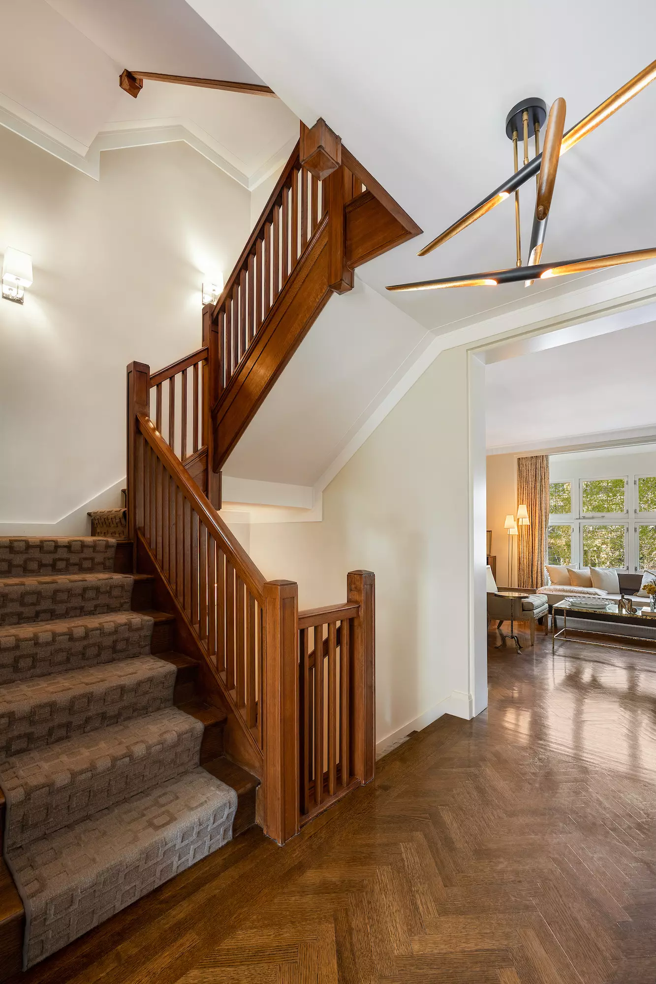 Şêweya Huner-û-Crafts û Mid-Century Modern di vê xaniyê bêhempa ya 9M $ Park Slope de bêkêmasî dicivin. 594_9