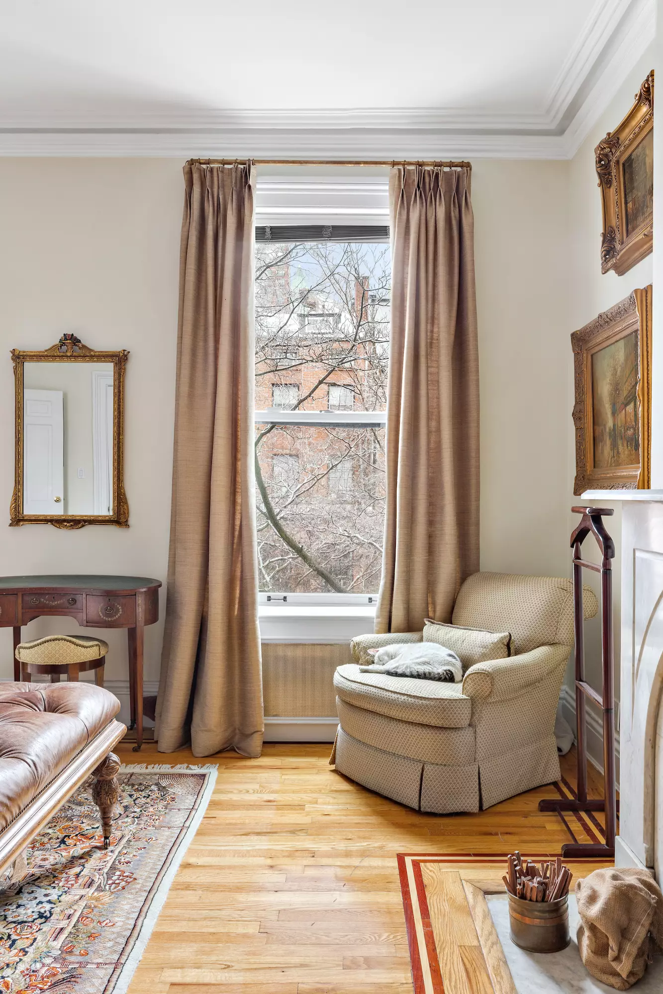 Ova kuća u gradu Brooklyn Heights vrijedna 7,3 milijuna dolara spremna je za dom i ured 603_7