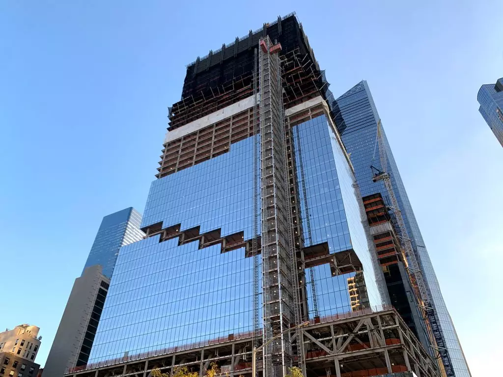 Bjarke Ingels 66 våningar höga spiraltorn toppar ut på Hudson Yards