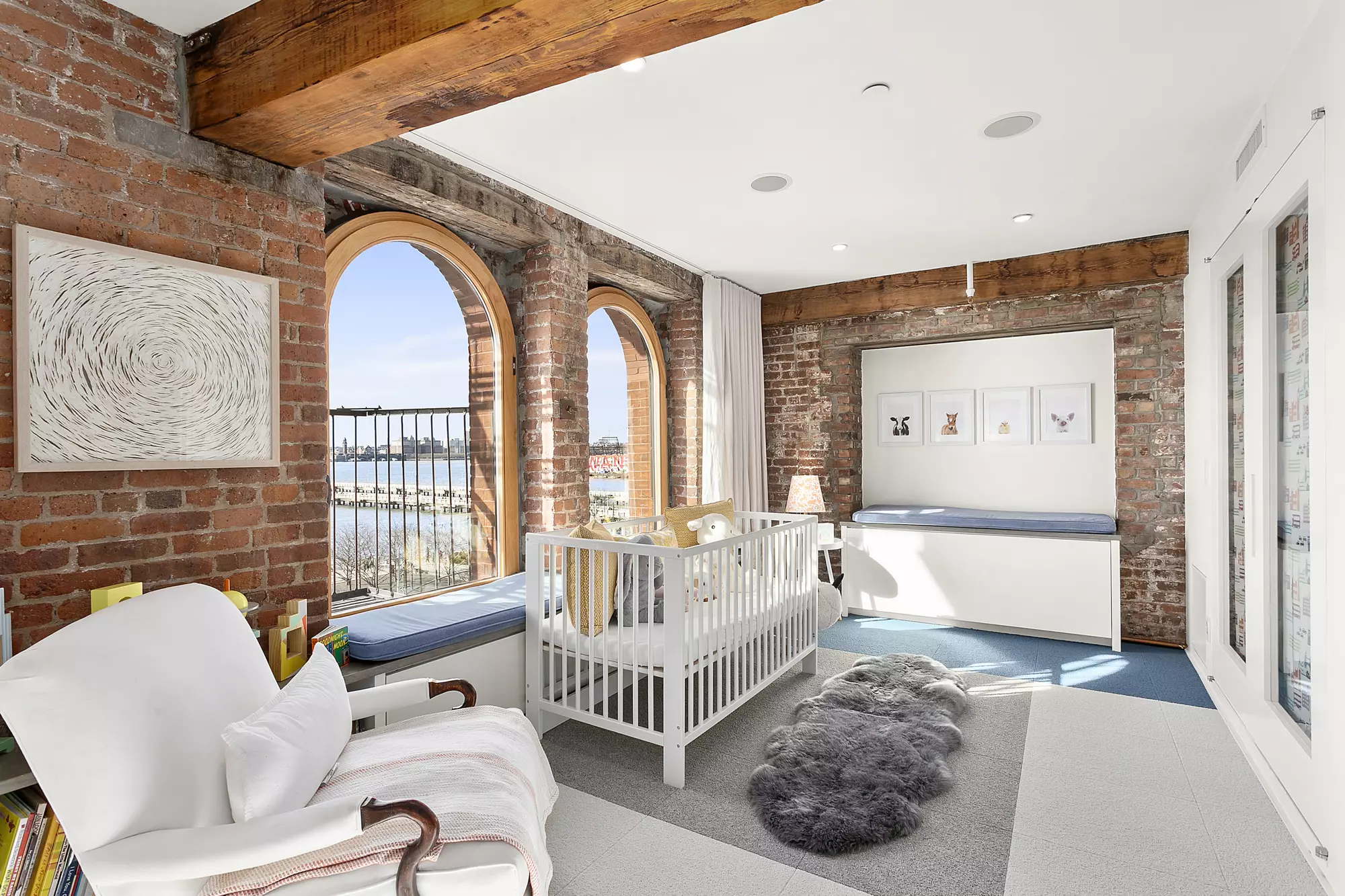 $5.7M Tribeca co-op ni sakafu mbili za loft inayoishi na nafasi nyingi za bonasi 6378_10