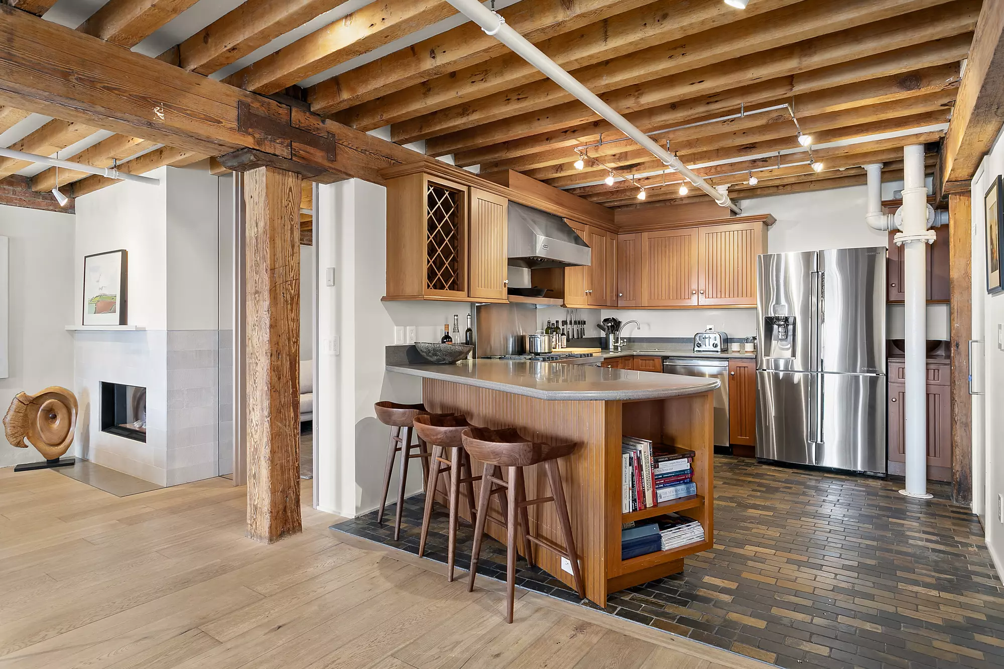 $ 5.7M Tribeca co-op yog ob pem teb ntawm loft nyob nrog ntau qhov chaw ntxiv 6378_2