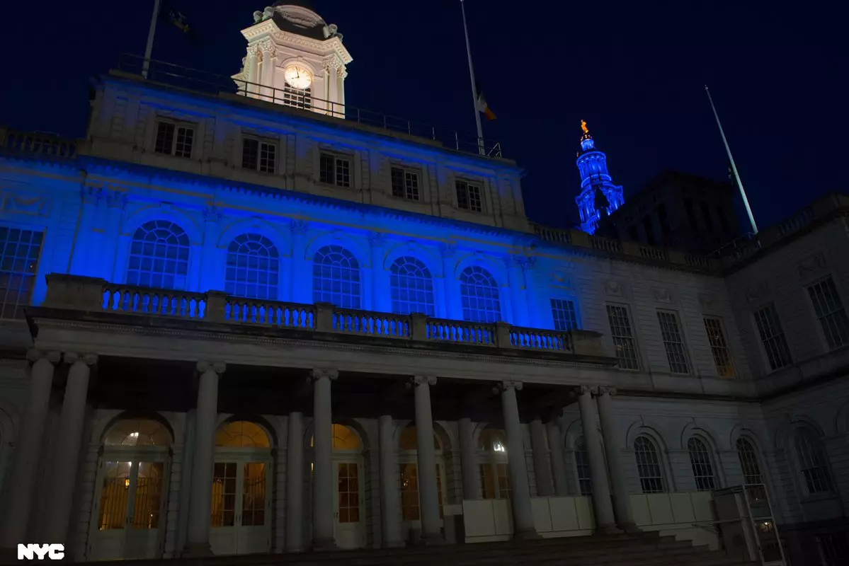 Se NYC vartegn blive blå til ære for vigtige arbejdere 6659_9