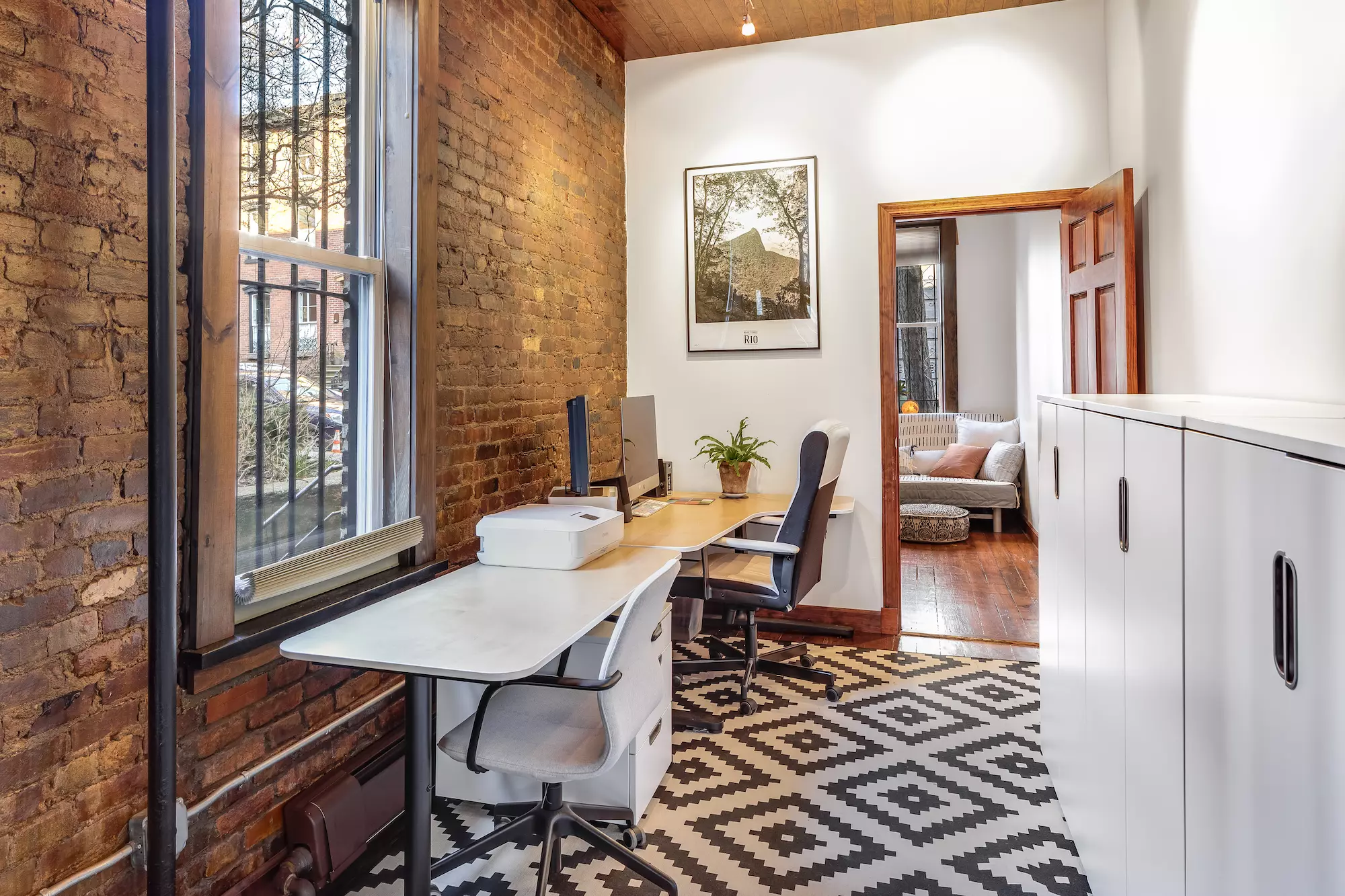 Duplex za 1,67 mln USD to leśna ucieczka na Brooklyn Heights 6692_6