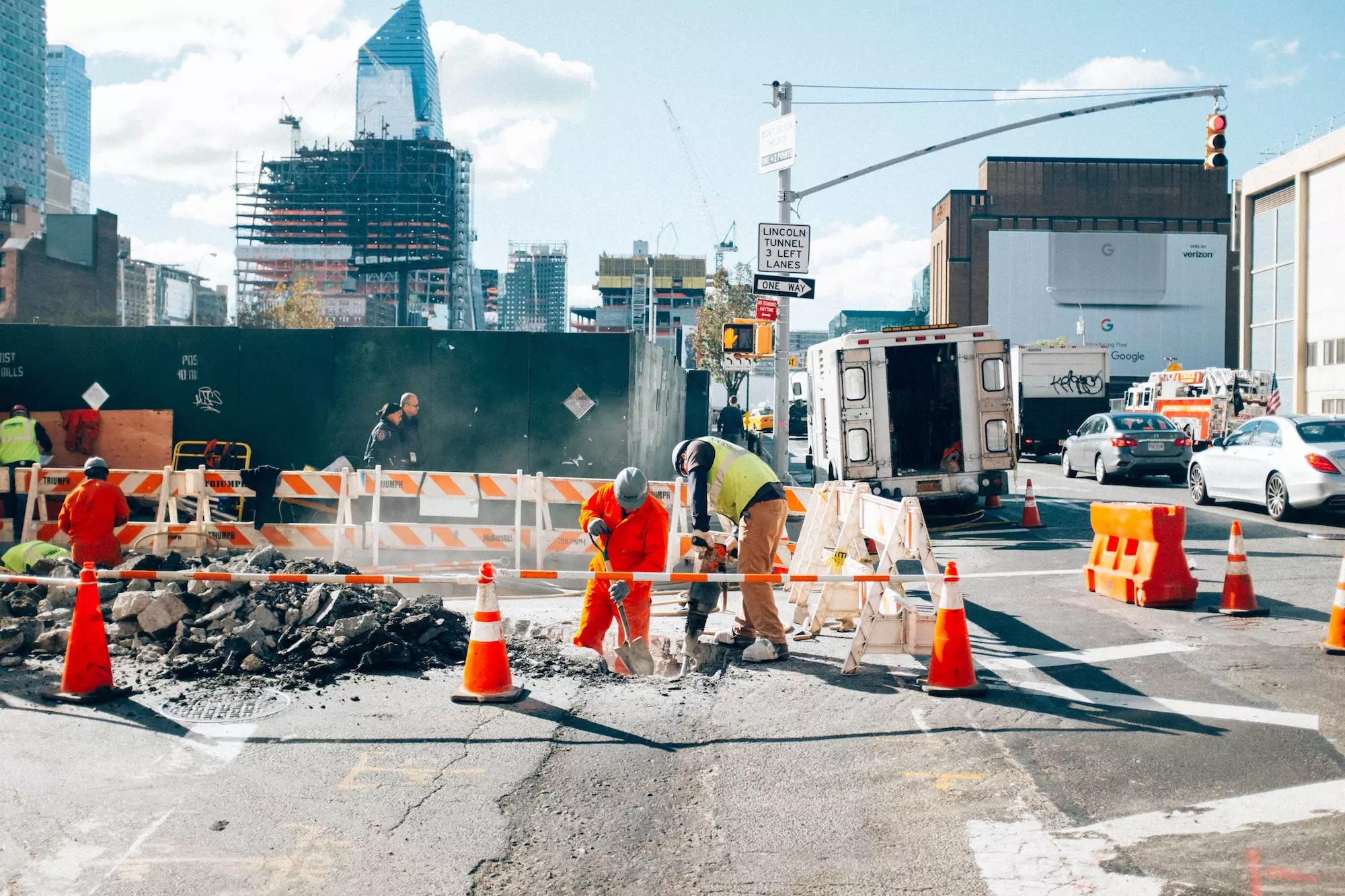 Քանի որ NYC-ն դադարեցնում է հողօգտագործման և տարածքների վերակառուցման գործողությունները, որոշ պաշտոնյաներ ցանկանում են նաև արգելել շինարարությունը 6888_1