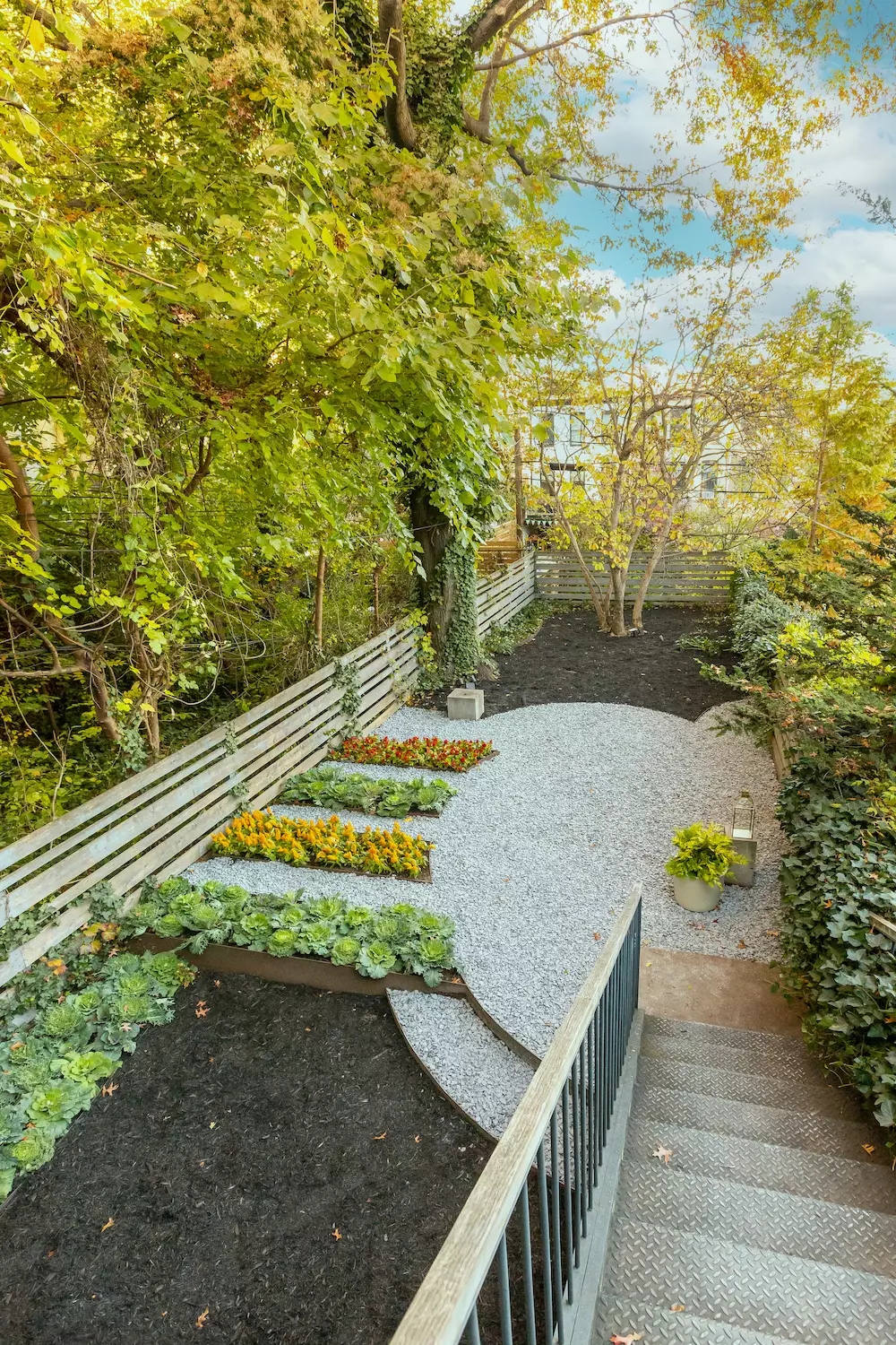 الزبتھ رابرٹس کی تزئین و آرائش اور چھت والے باغ کے ساتھ پراسپیکٹ ہائٹس براؤن اسٹون $4.5M مانگتا ہے۔ 698_19