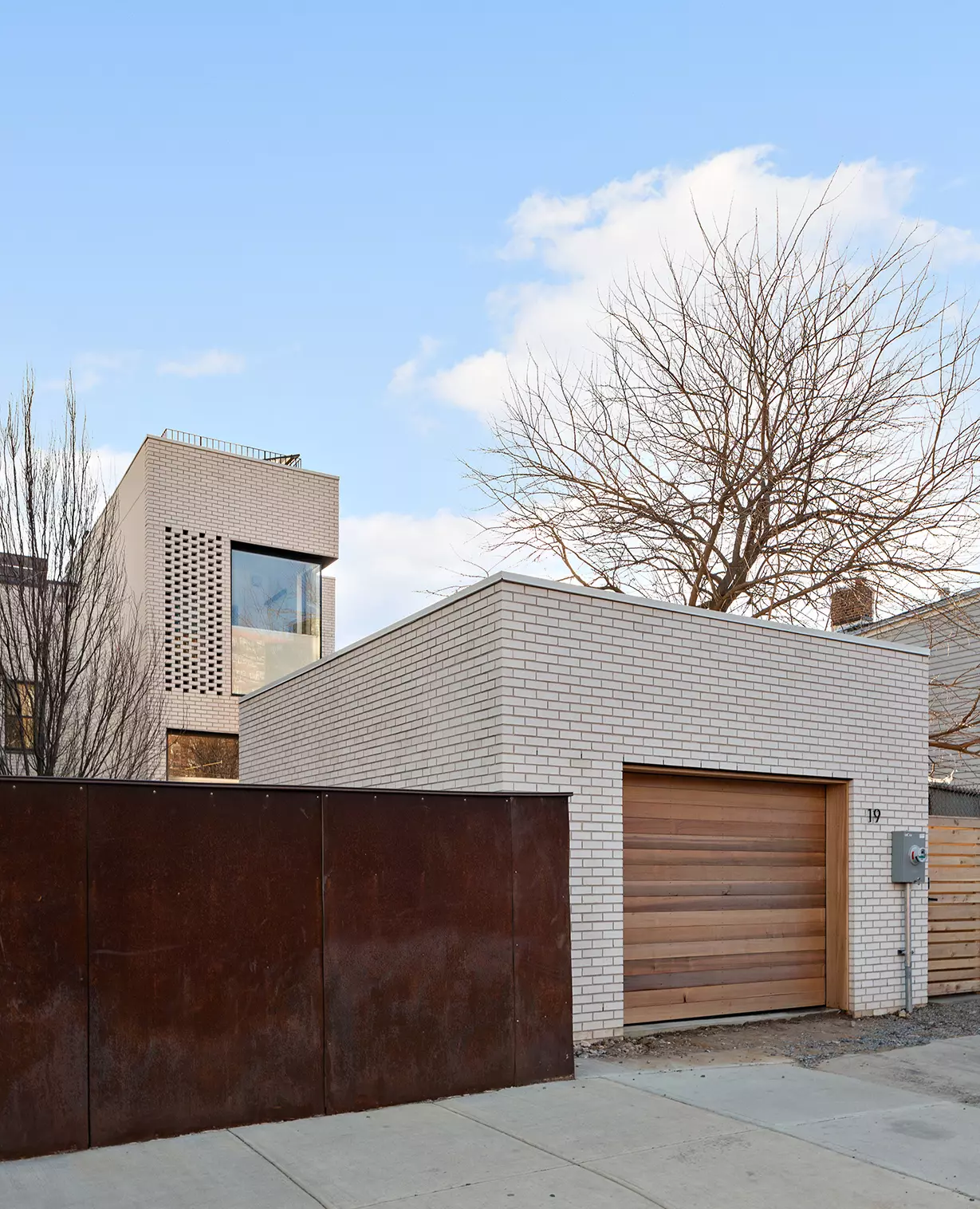Ova kuća u gradu Red Hook vrijedna 2,5 milijuna dolara dobiva održivi modernizam 700_15