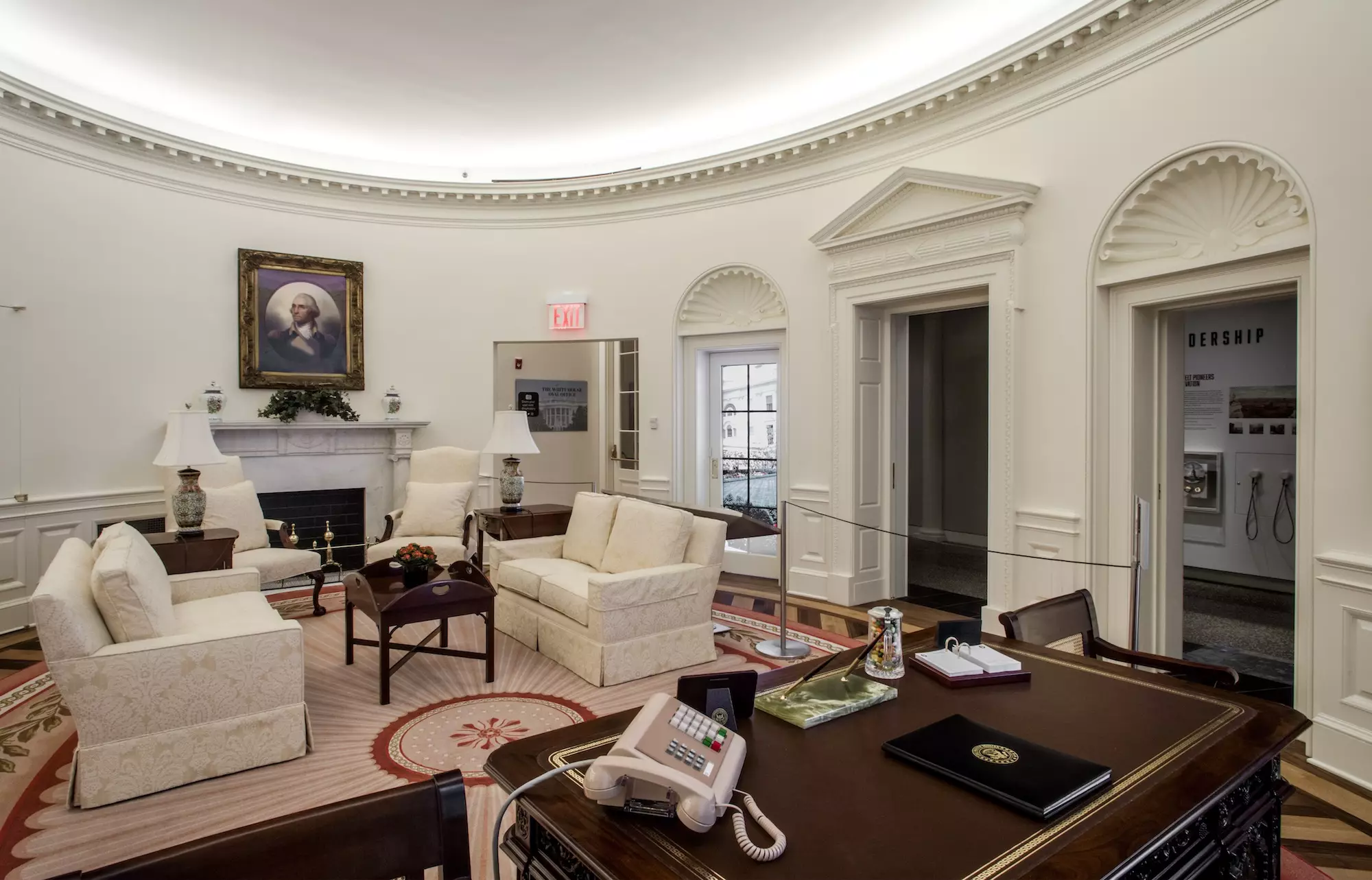 Oval Office Replica yana buɗewa a New-York Historical Society 7157_4