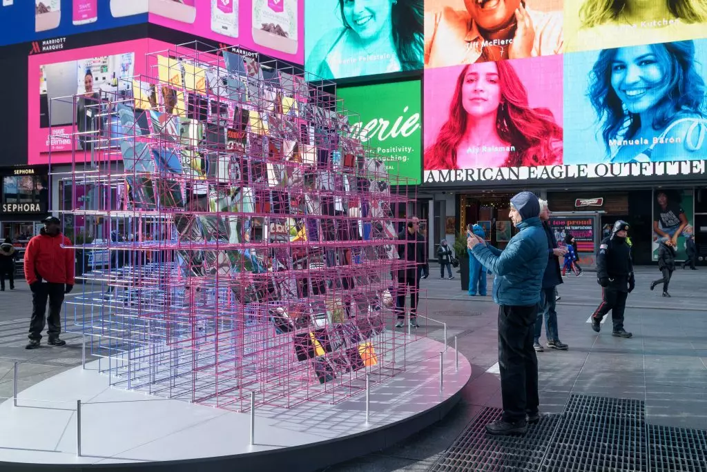 Η καρδιά του Αγίου Βαλεντίνου της Times Square Arts 2020 συνοδεύεται από μια κρυφή έκπληξη 7303_2