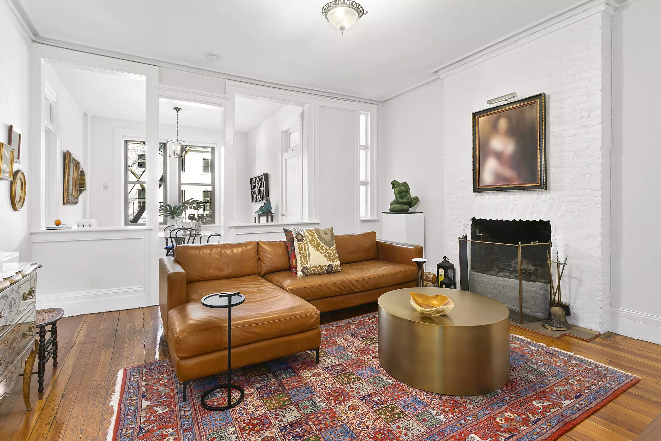 Por US $ 6,5 mil / mês, este apartamento de brownstone em Chelsea oferece charme e flexibilidade 7326_1