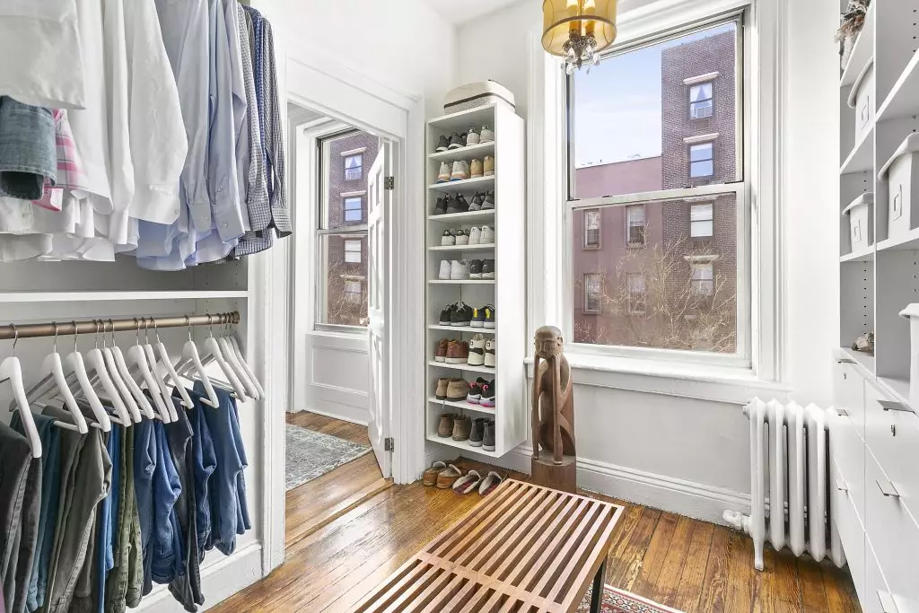 Ez a Chelsea-i barnakőből készült apartman 6,5 000 dollárért havi bájt és rugalmasságot kínál 7326_11